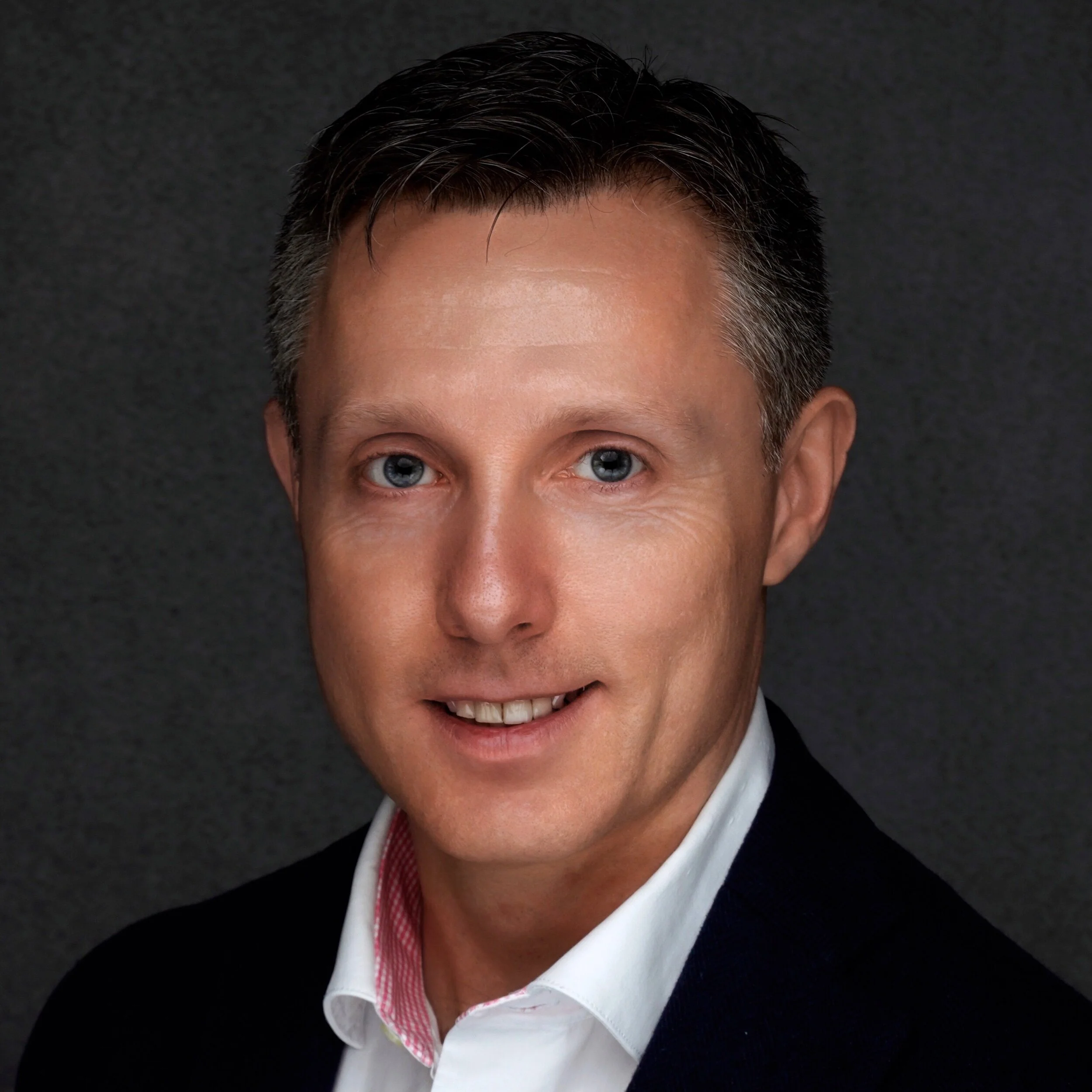 Angus Menzies—j HORSFIELD MENZIES