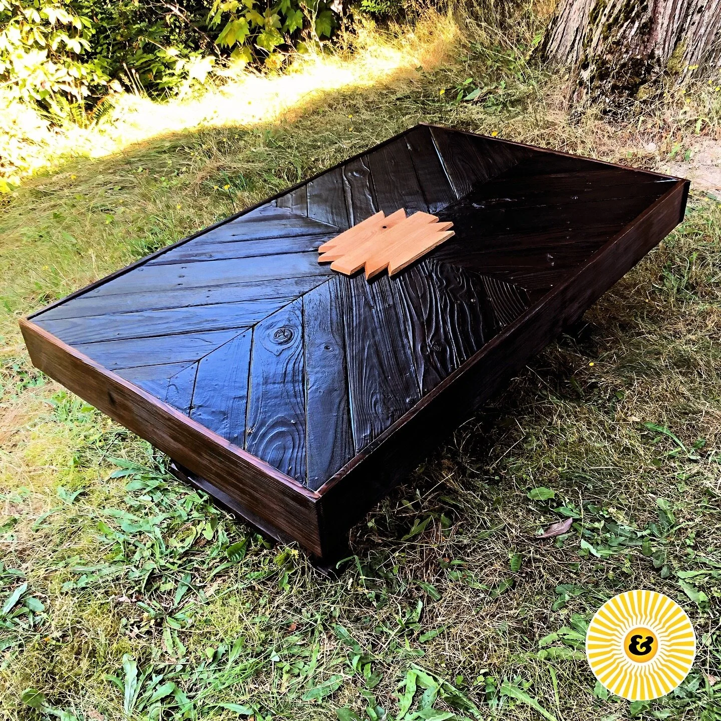 SMOKE & ASHES DESIGN