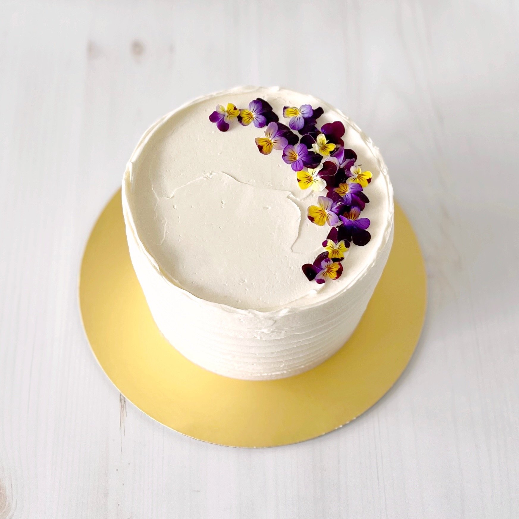 The Queen's Cake for Mother's Day on Maui — Sweet On Maui