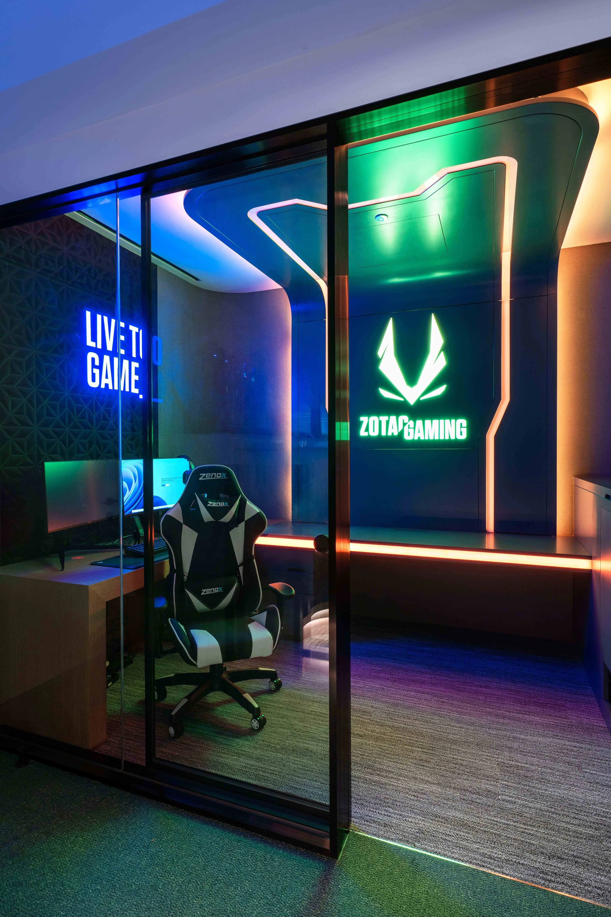 PC PARTNER | 柏能集團