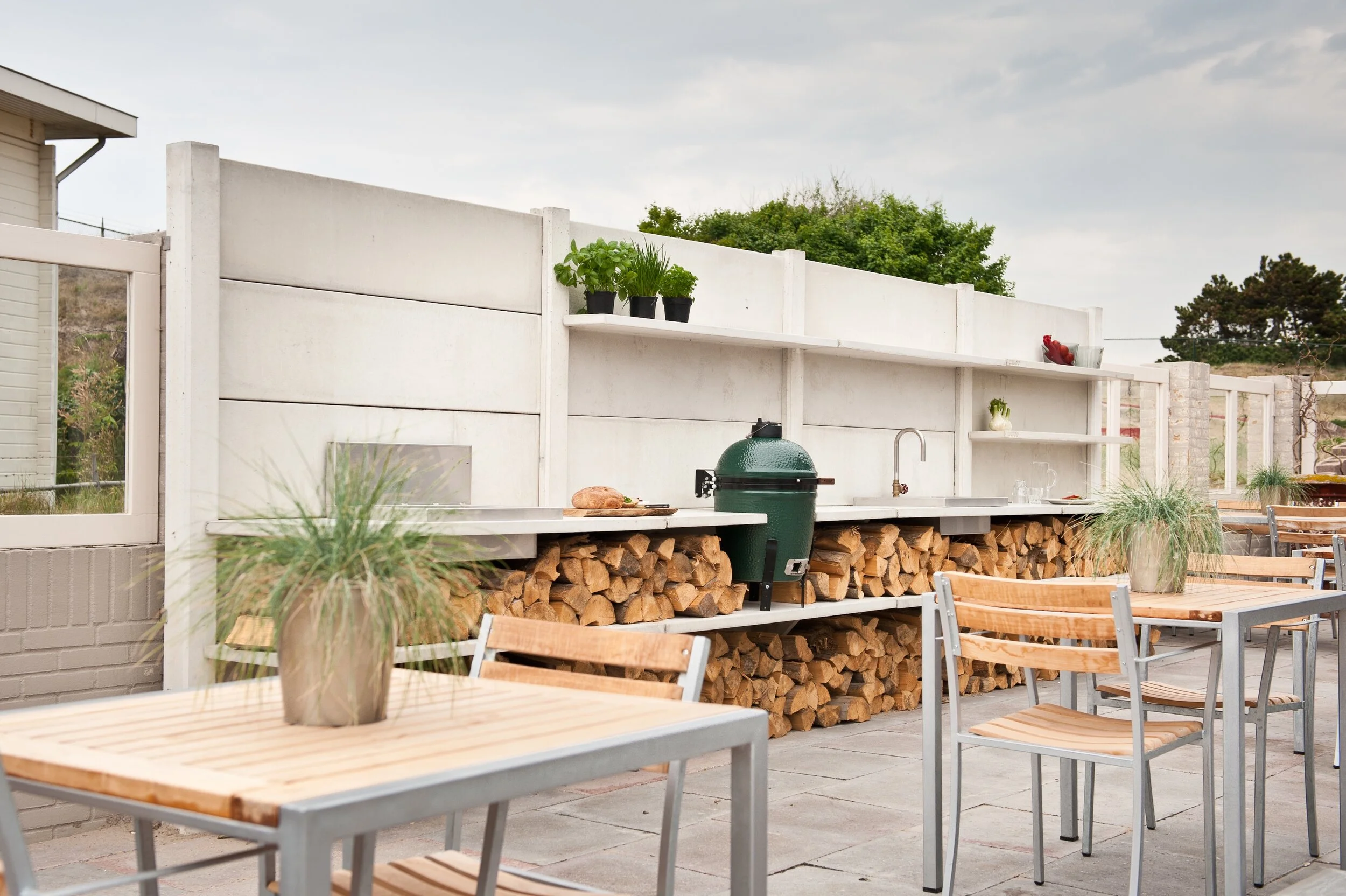 Images of Outdoor Kitchen Examples by WWOO Outdoor Kitchen — WWOO ...