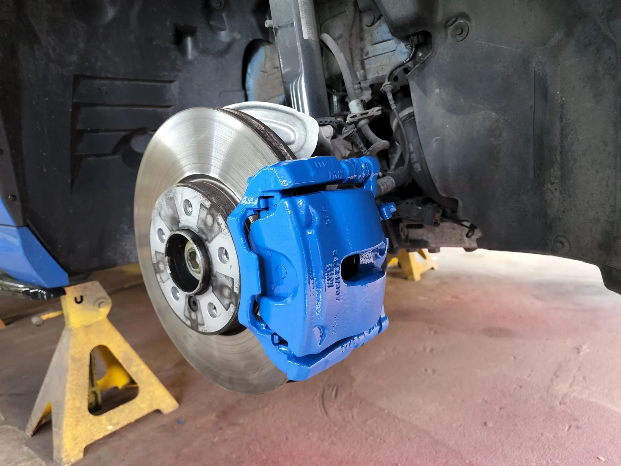 Brake Calipers Painting — Royal Car Suit