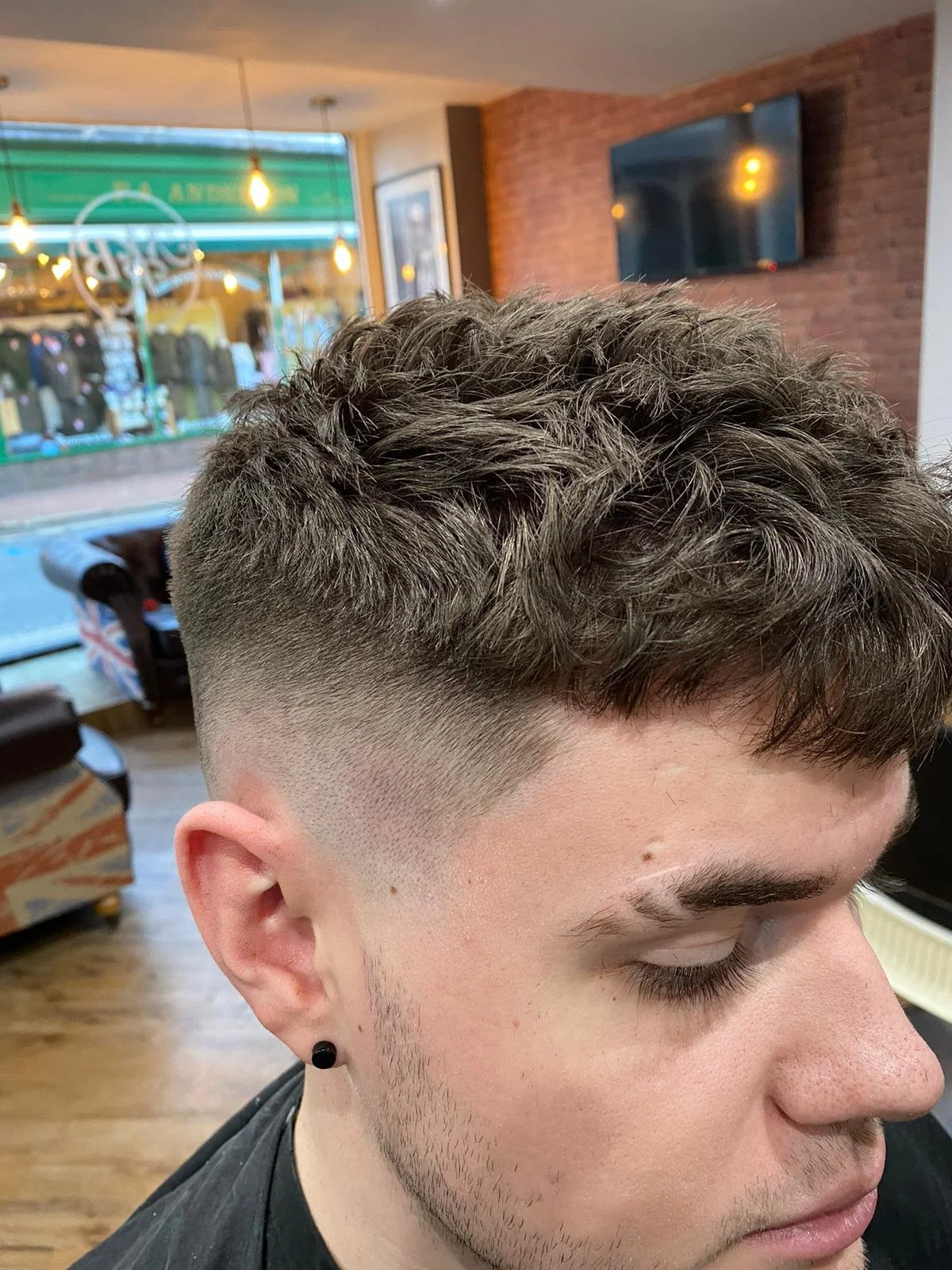 Gallery of grooming — Middle Row Barbers - East Grinstead, Family Barber