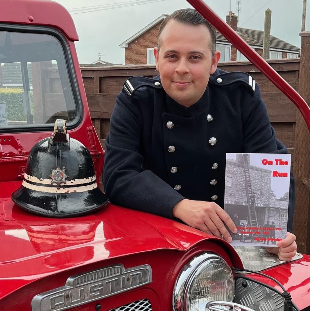 Saturday Signing at Kemps Patio: local fire fighter & author Ian ...