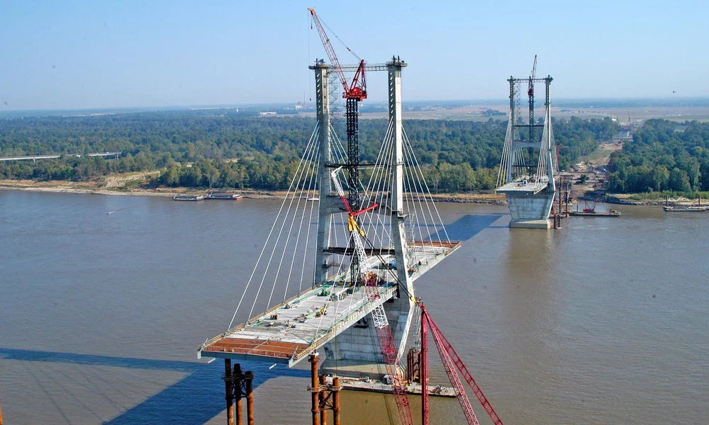 Greenville Bridge in Mississippi
