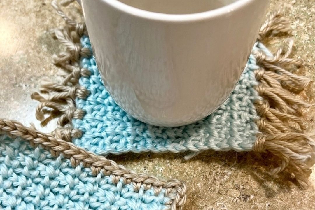 Lucky Shamrock Mug Rug / Coaster - Free Crochet Pattern — Juniper & Oakes