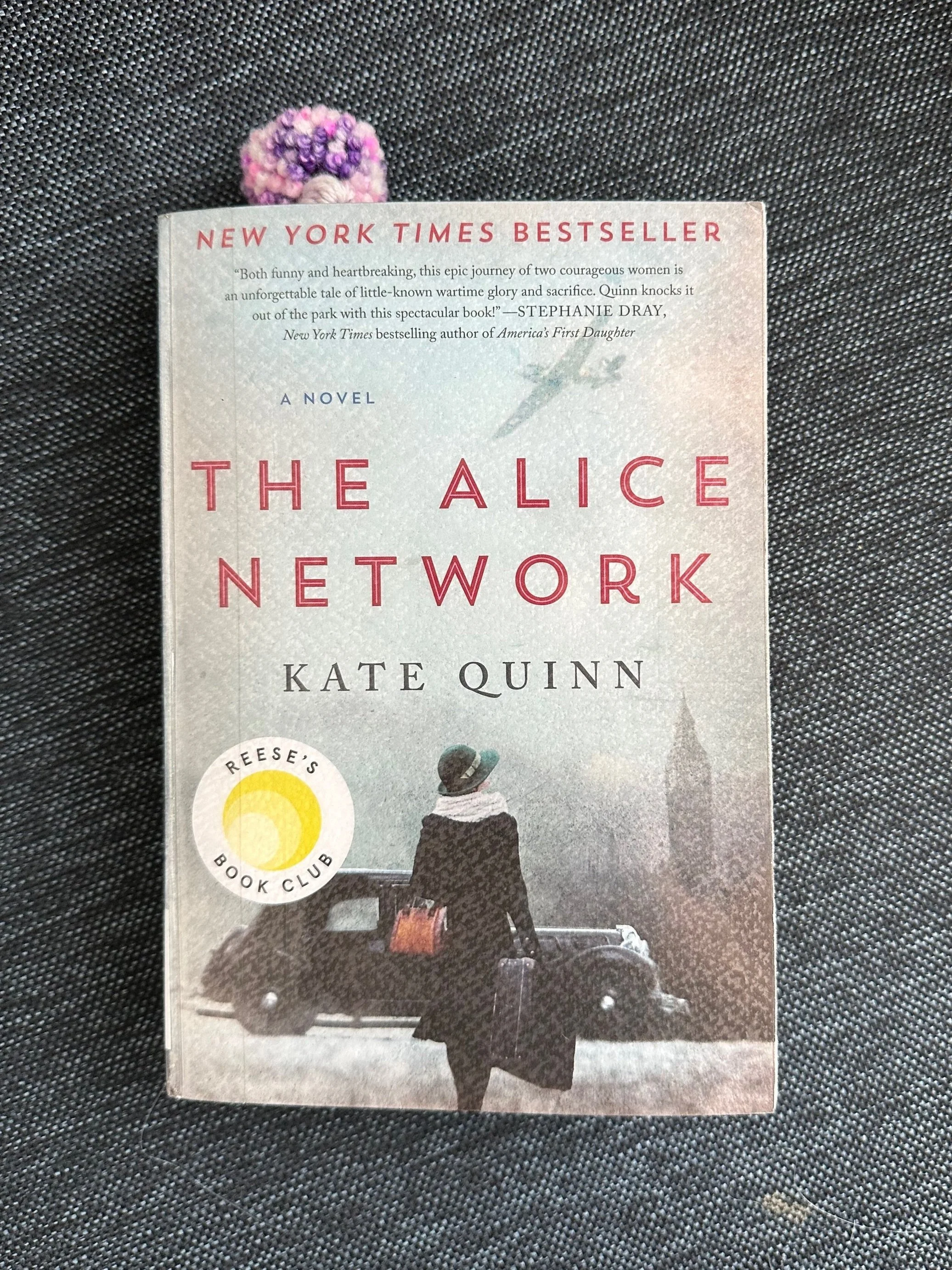 Puffy Pom Bookmark - FREE Crochet Pattern — Juniper & Oakes