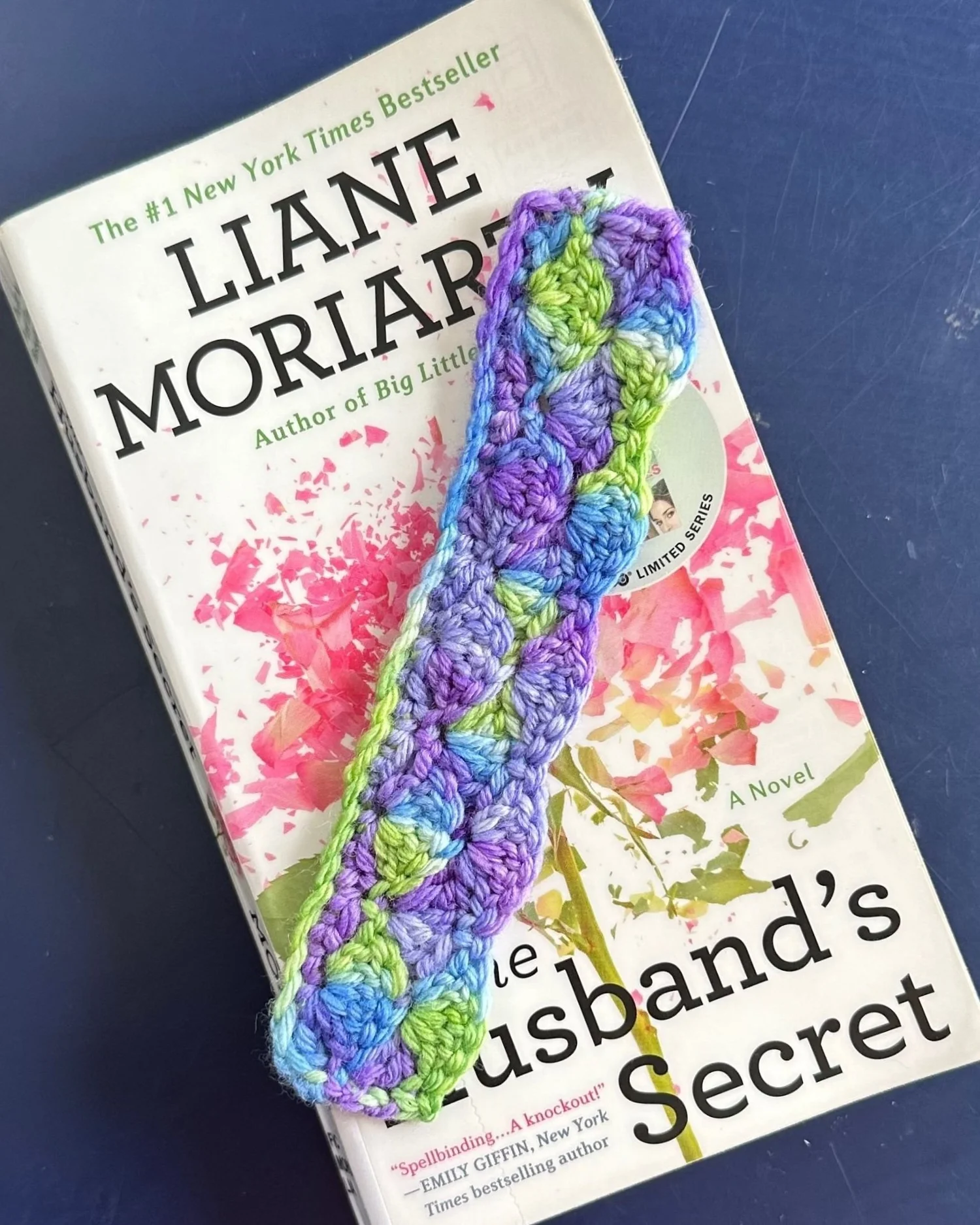 Shell Stitch Bookmark - FREE Crochet Pattern — Juniper & Oakes