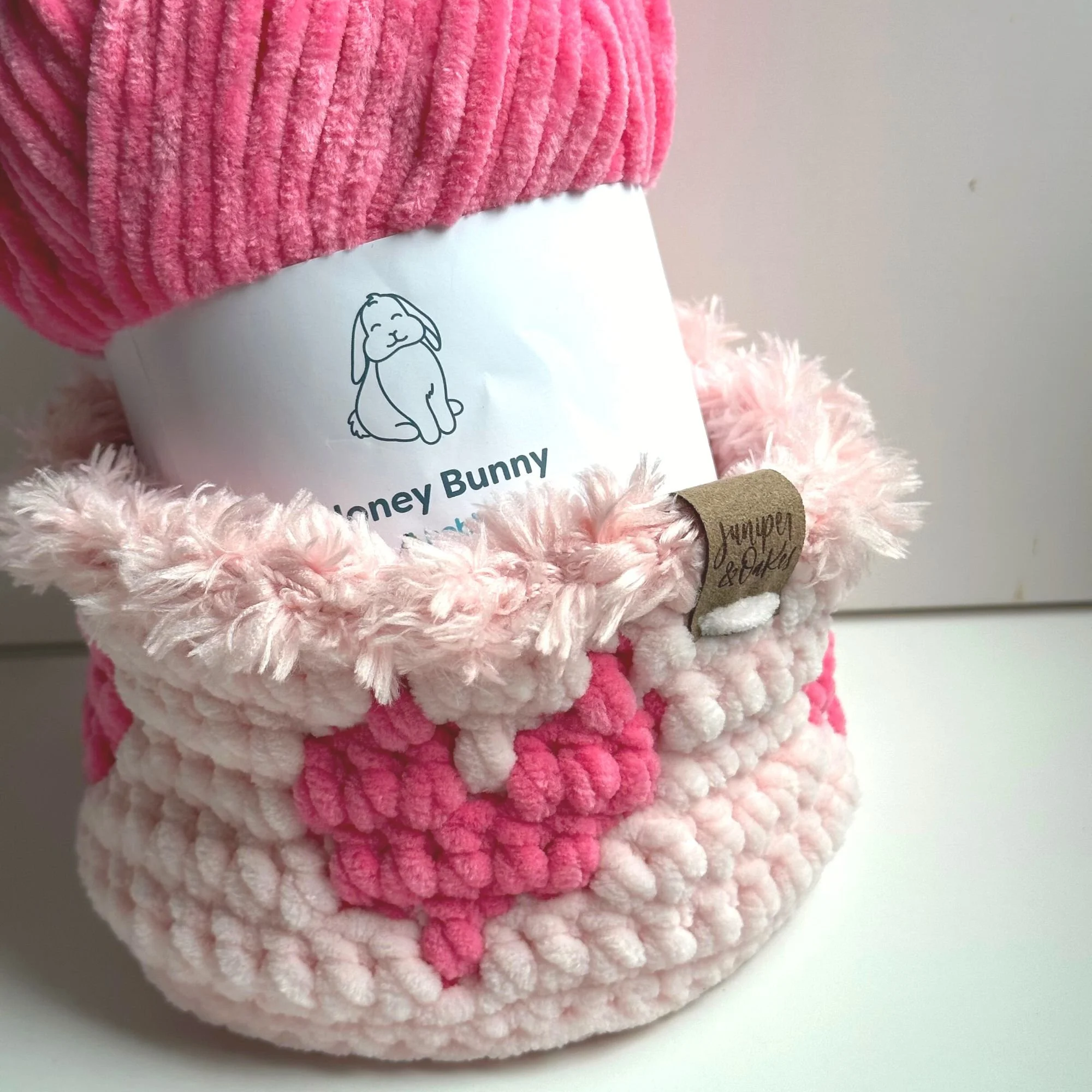 Mosaic Hearts basket | FREE Crochet Pattern — Juniper & Oakes