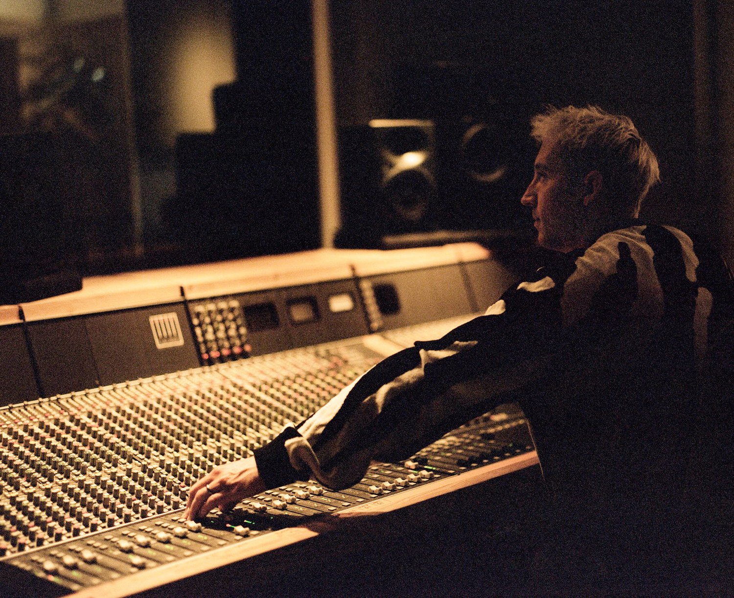 Mikko Gordon - Mixing Engineer and Record Producer