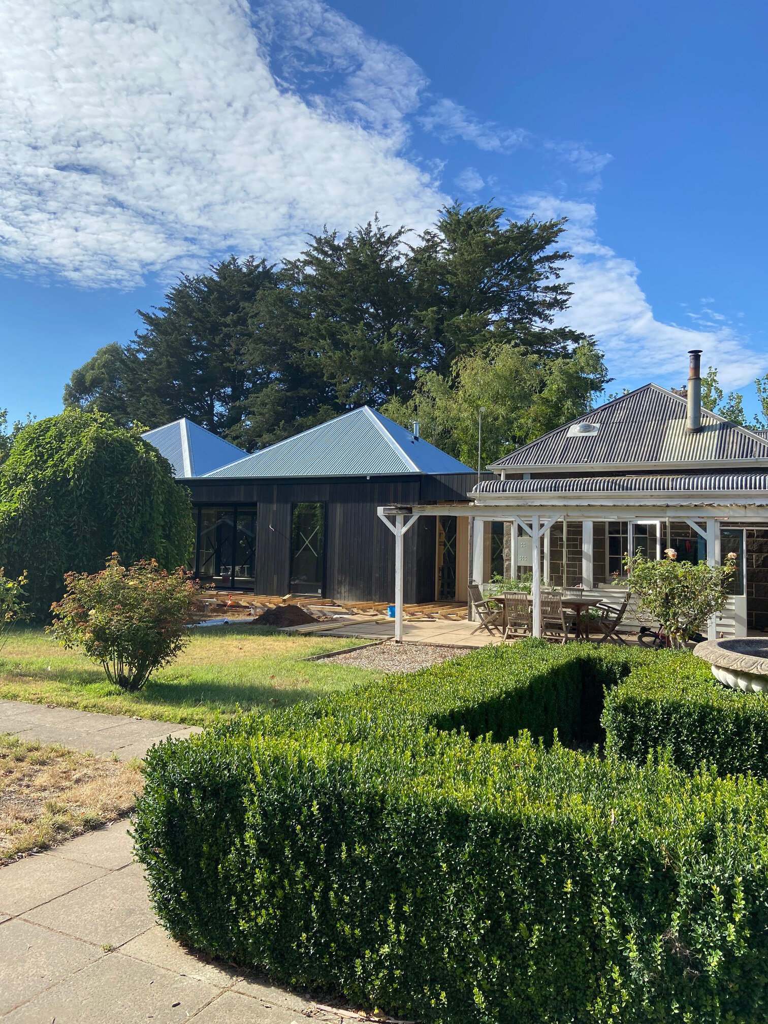 Pipers Creek Macedon Ranges Architecture — Mennie Architects Regional ...