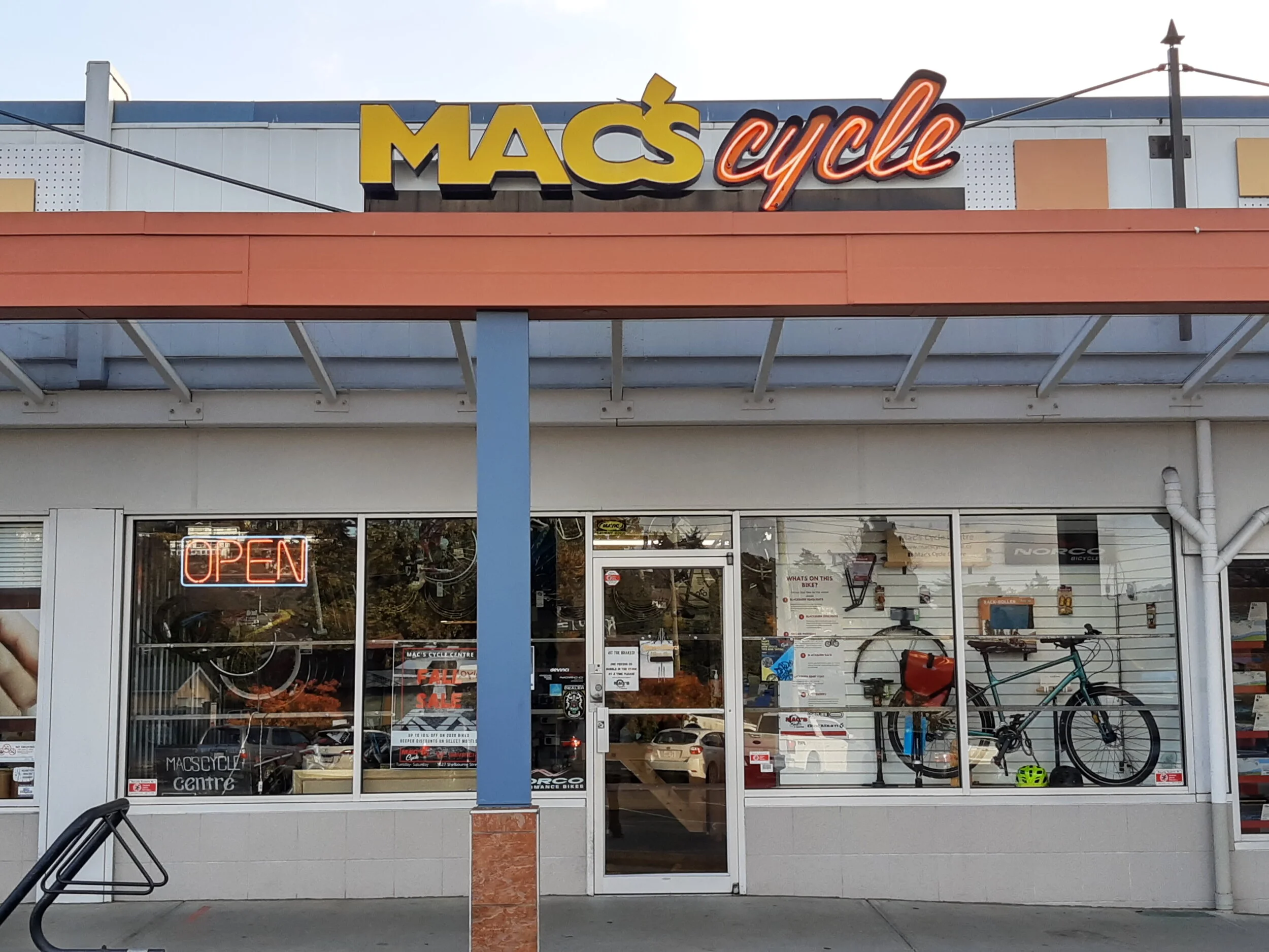 Mac's Cycle Centre