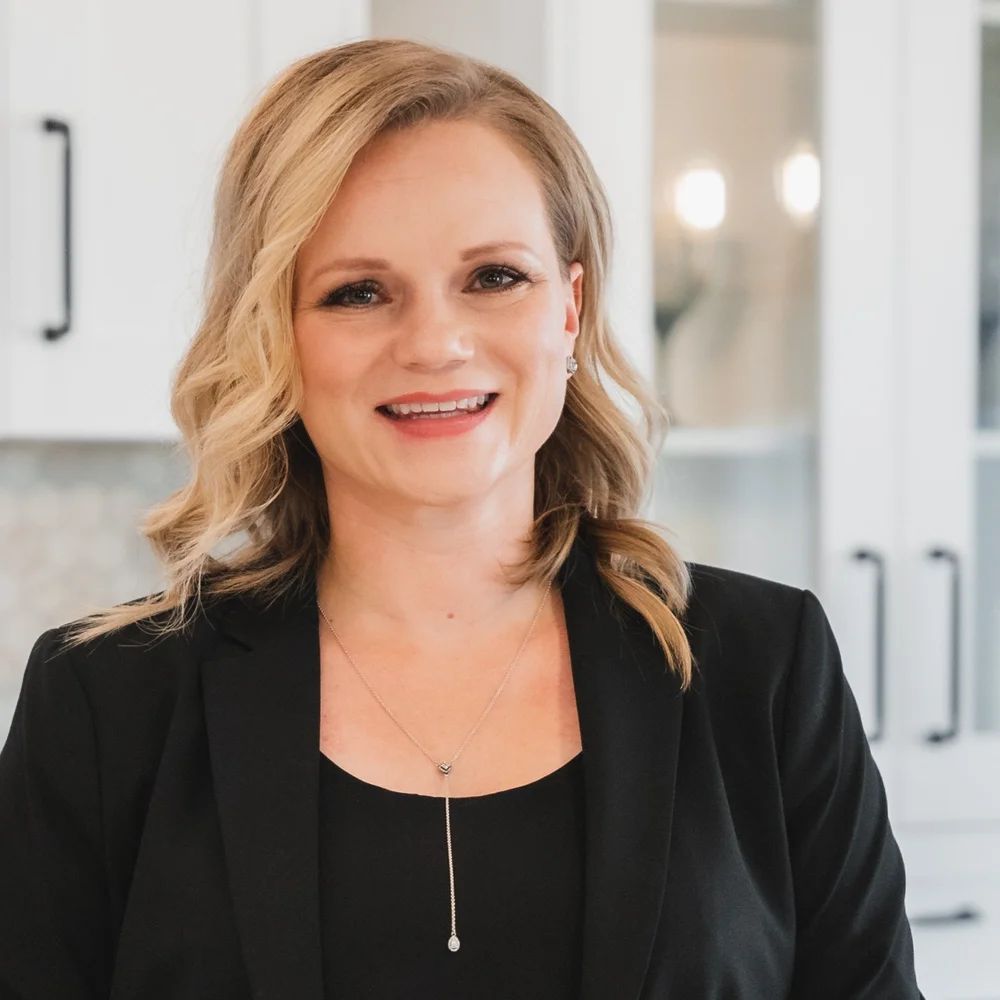 102 Bluff Cove, Blackstone, Leduc — Cranston Master Builder