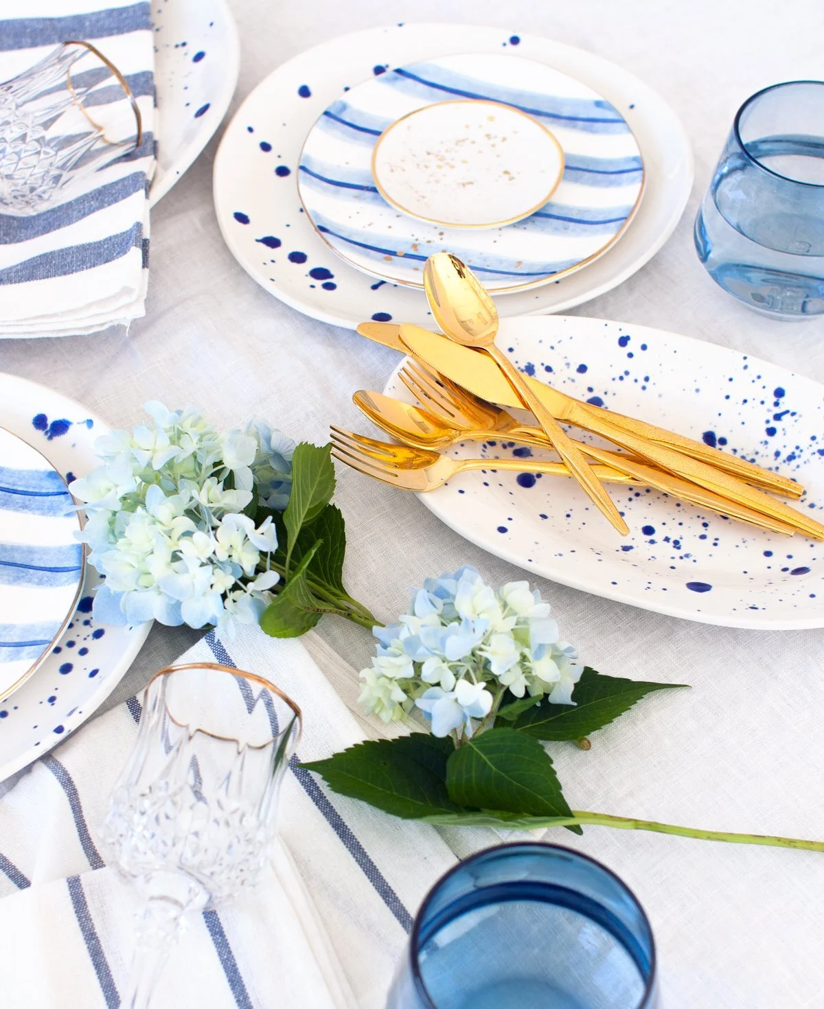 Making Mealtimes Beautiful: A Spring Hydrangea Inspired Table Setting ...