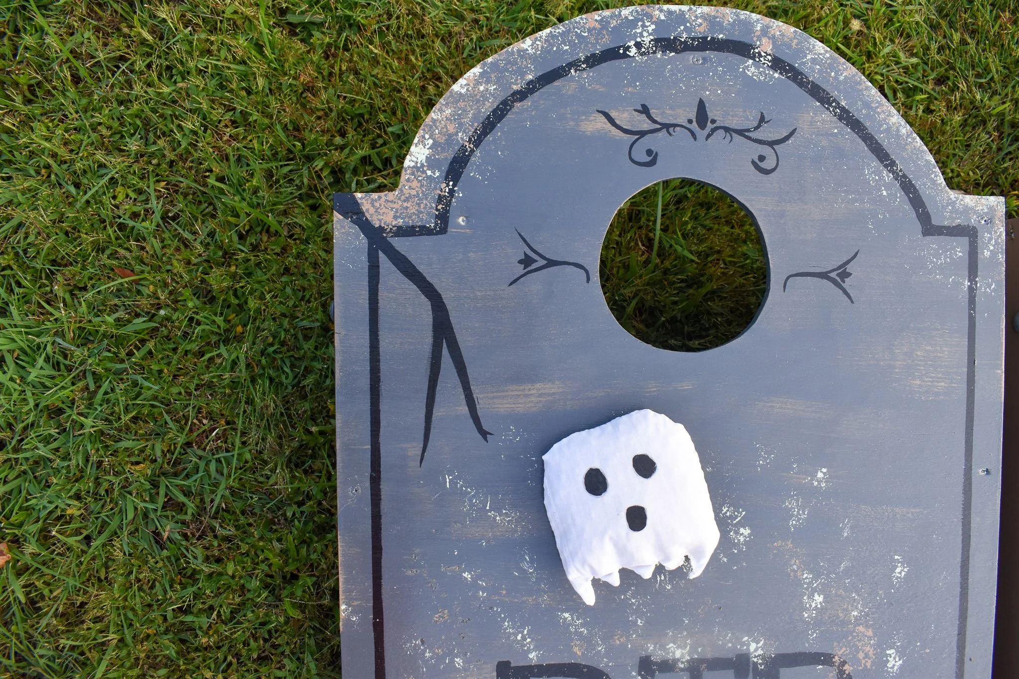 Halloween Cornhole — Sassafras Farmhaunts