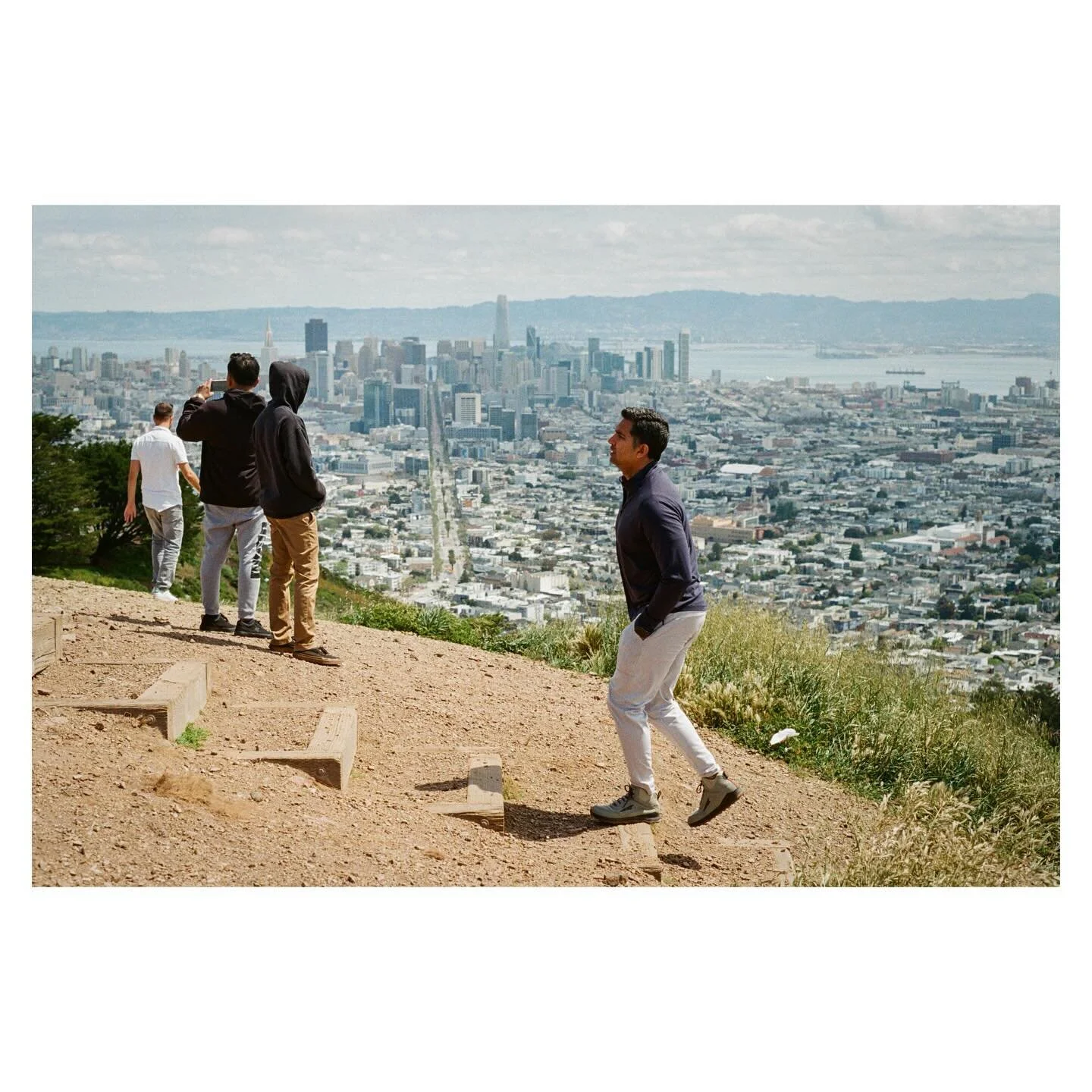 Ronny Salerno - Photographer & Writer