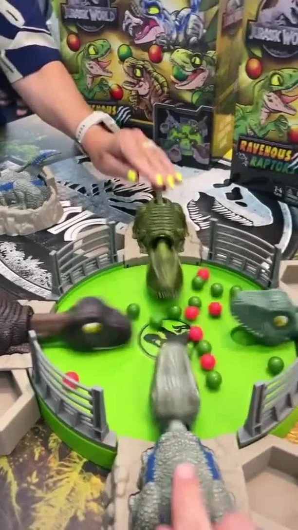 Jurassic World Dino Trackers Captivz - Track your Dinosaur — CAPTIVZ.COM