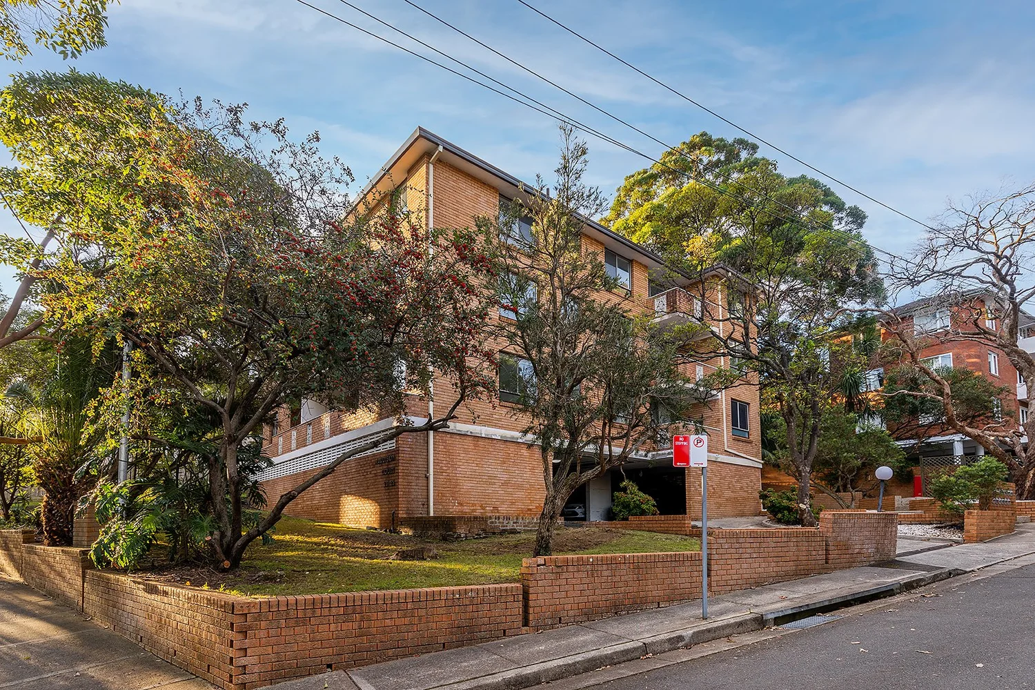 23 Gillies Street, Wollstonecraft — Pelican Properties