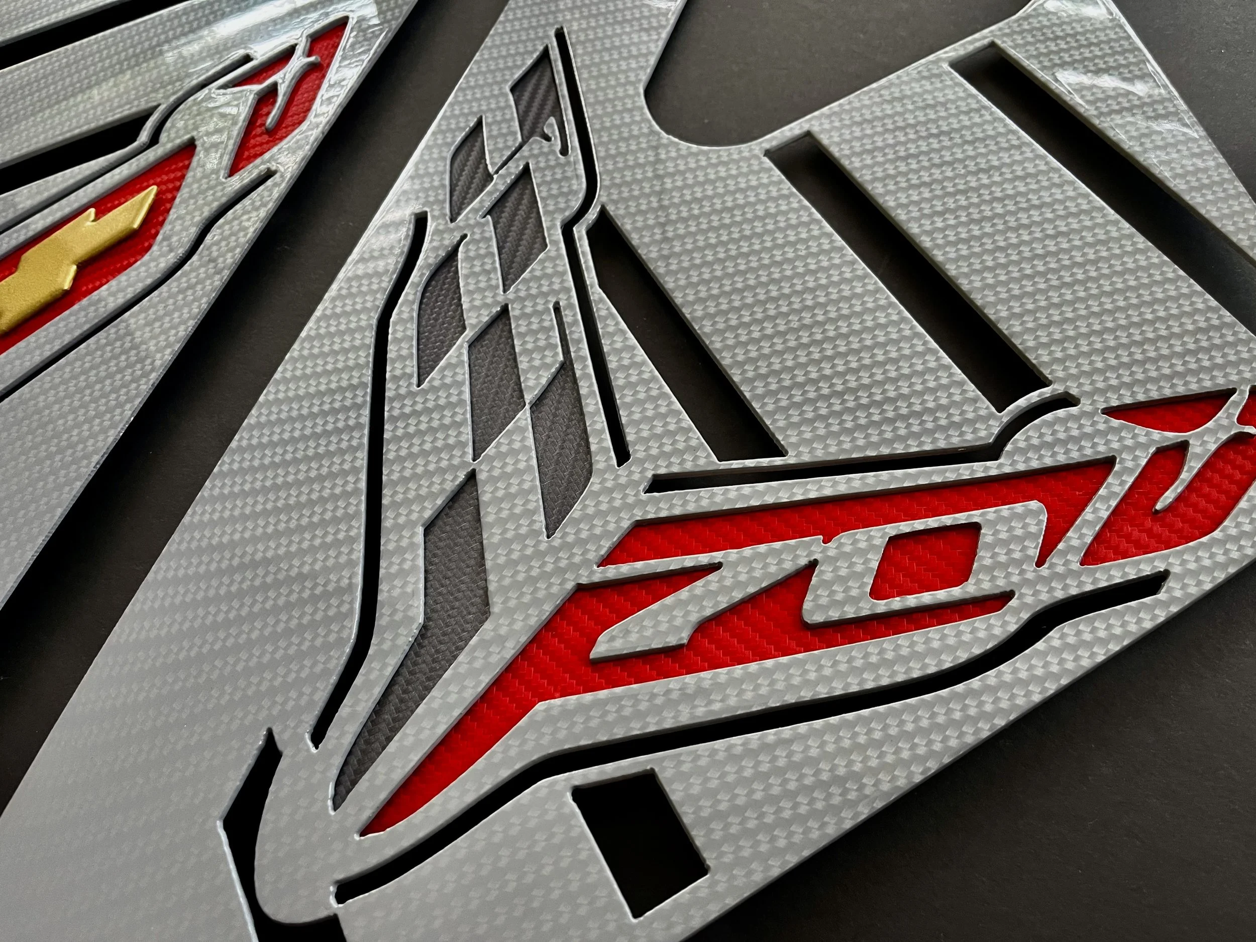 MATRIX GREY CARBON FIBER APPEARANCE PACKAGE 70TH ANNIVERSARY EMBLEM ...