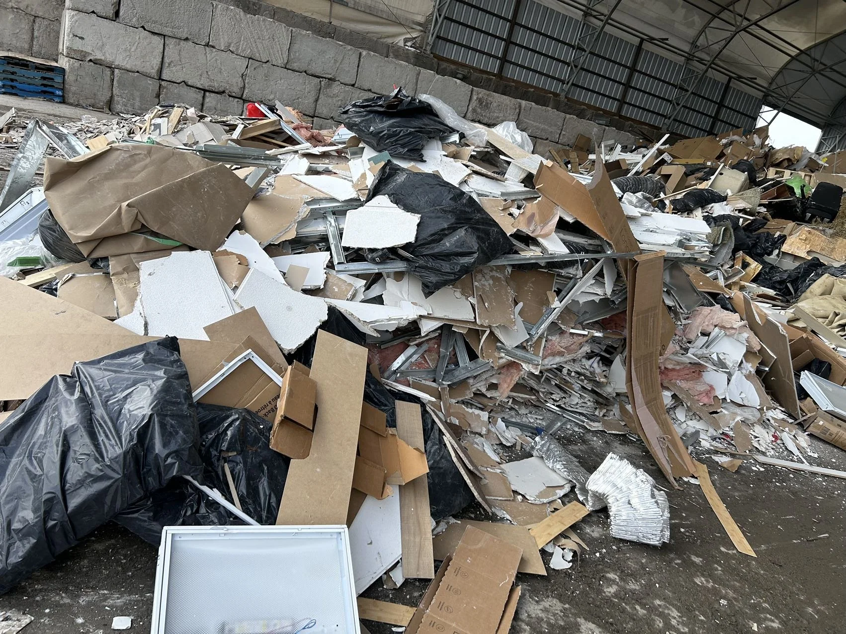 Bin rental and waste management service in Scarborough, Markham ...
