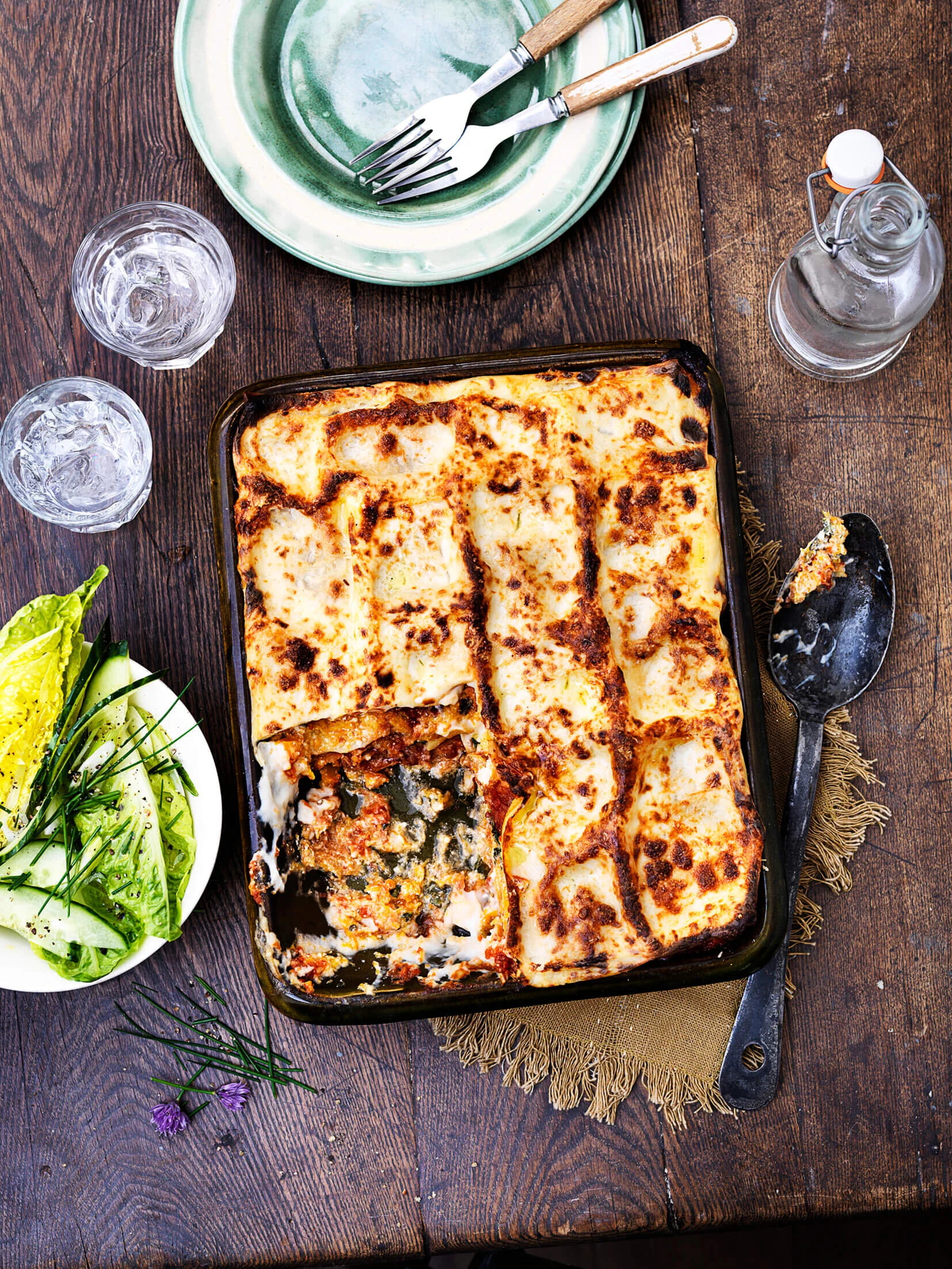 Editorial / Social Media — Jonathan Kennedy