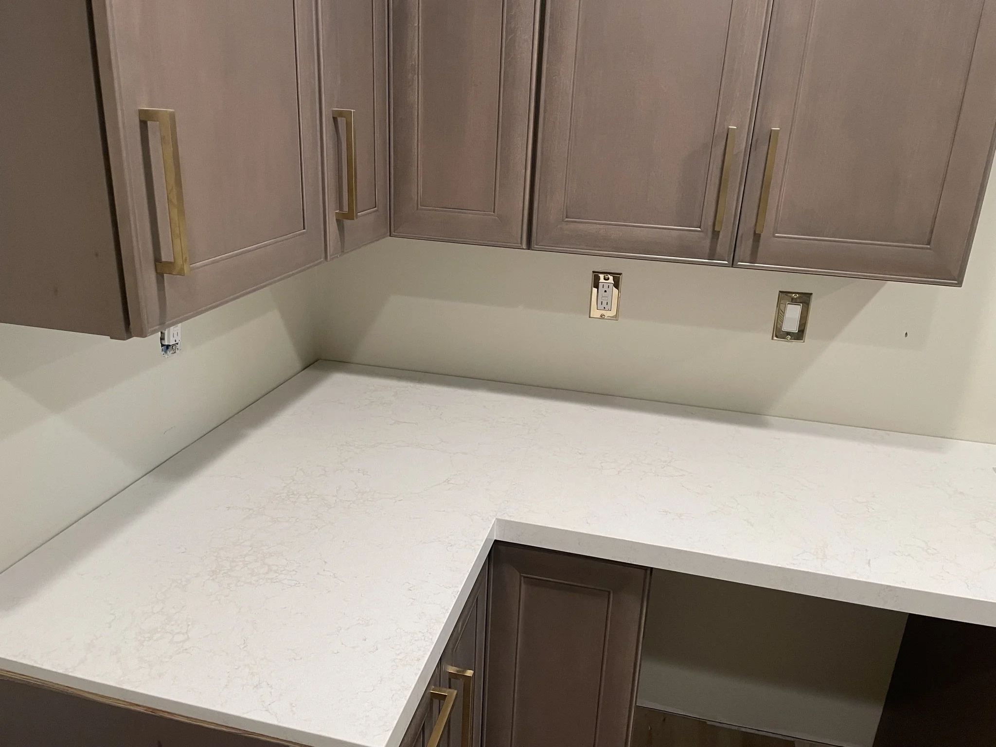 Dolce (Custom) — Granite & Cabinet Depot