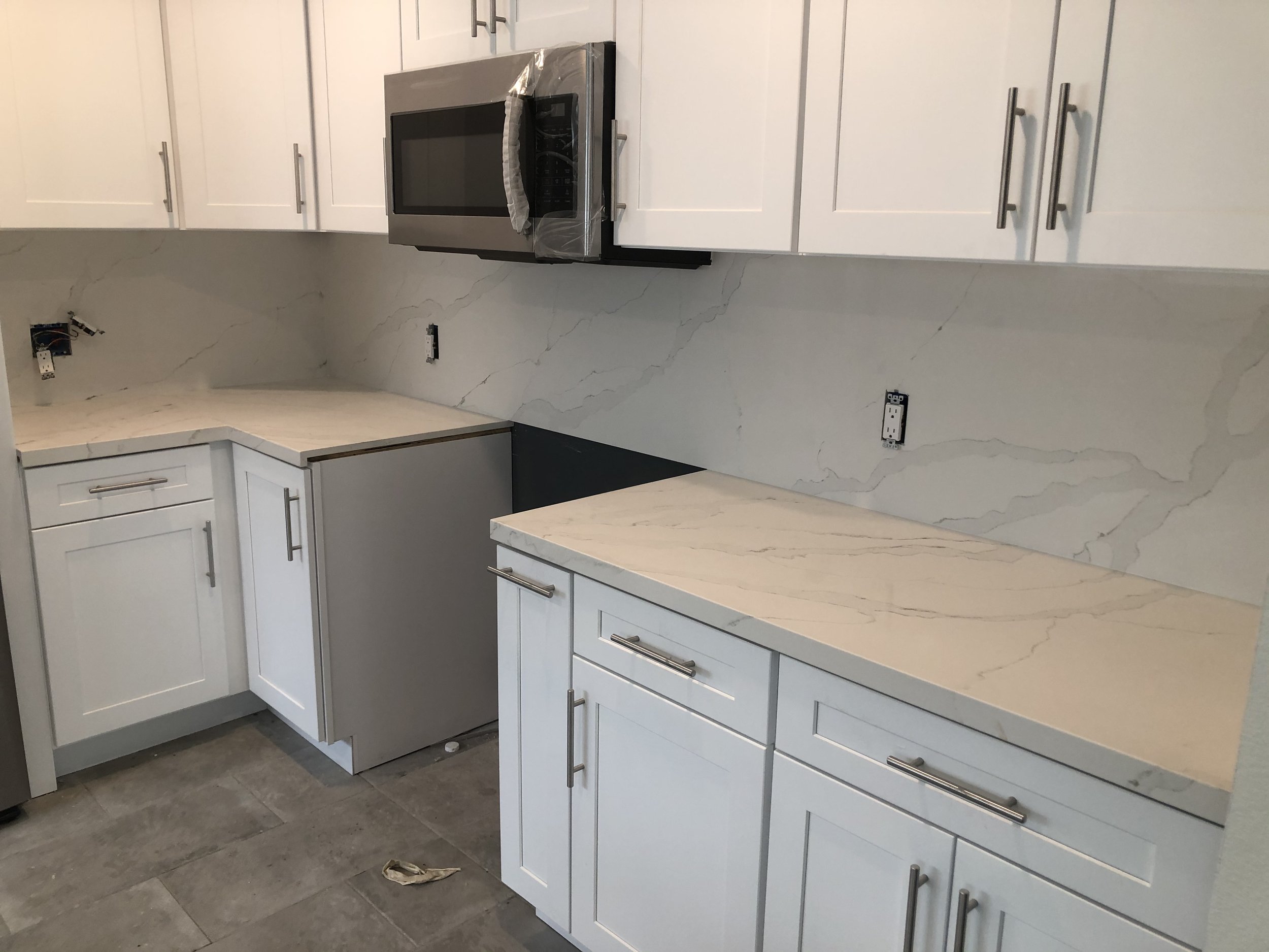 White Sahara — Granite & Cabinet Depot