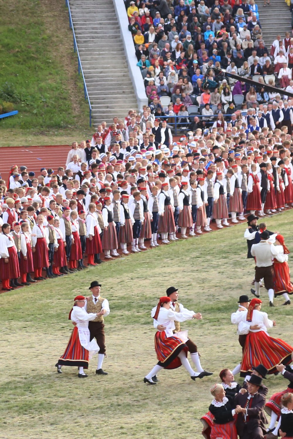 Tantsupidu - The Dance Party of Estonia — Tuljak! Travel Blog