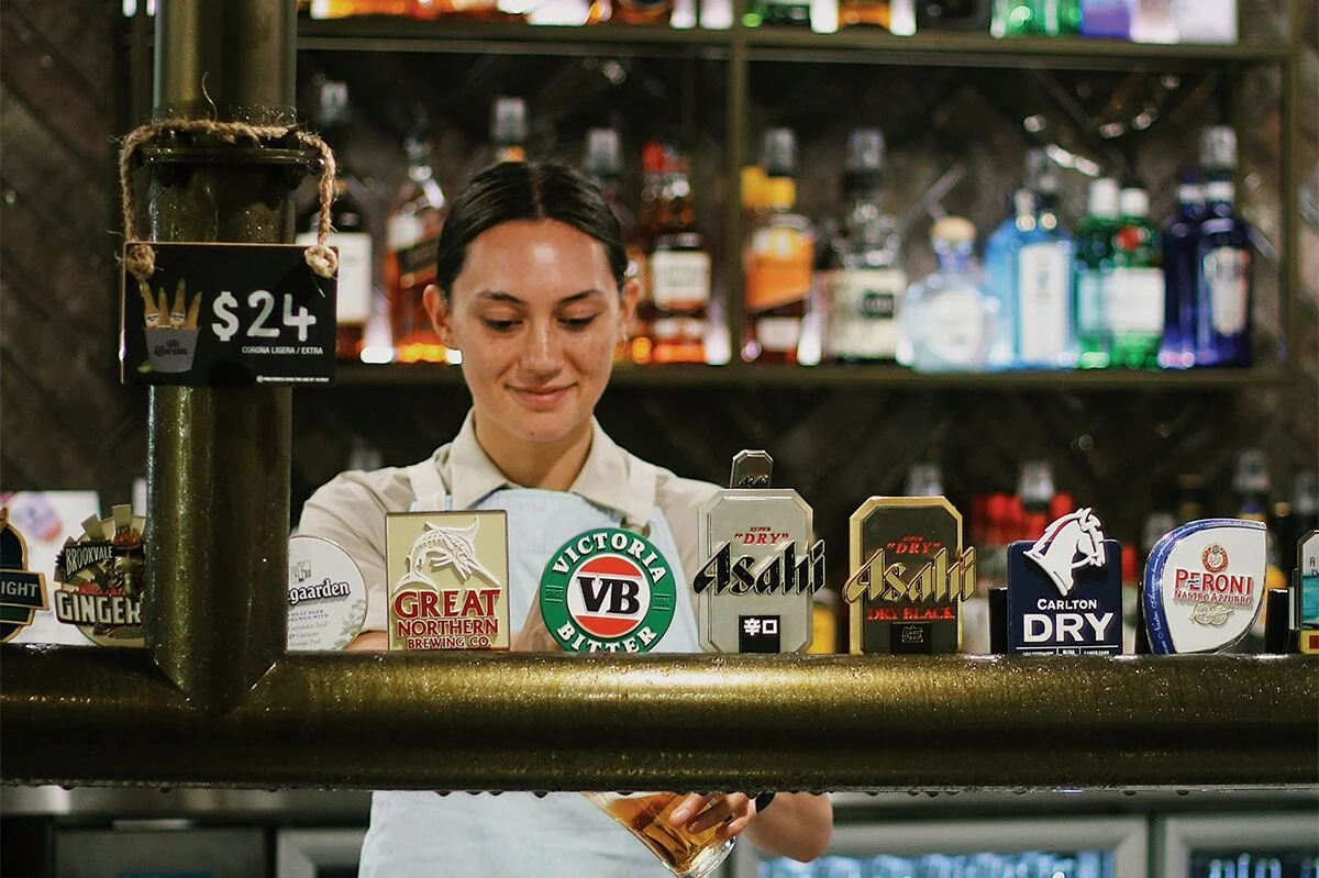 Eat & Drink — Hellenic Club