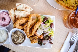 Eat & Drink — Hellenic Club