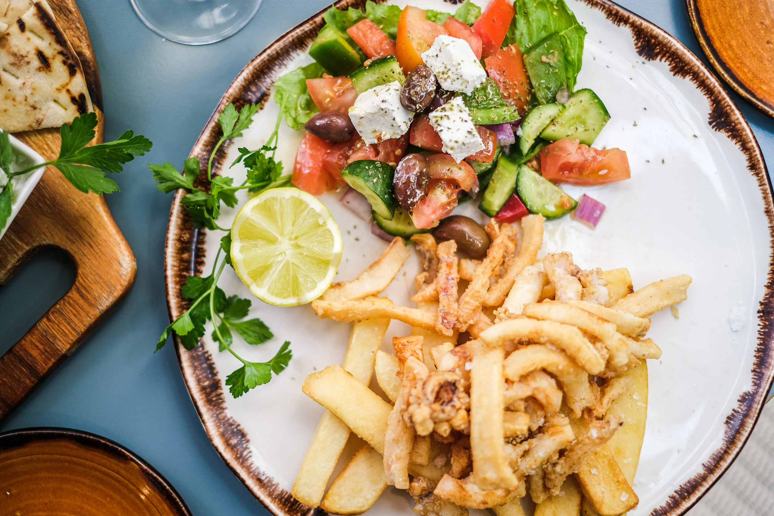 Eat & Drink — Hellenic Club