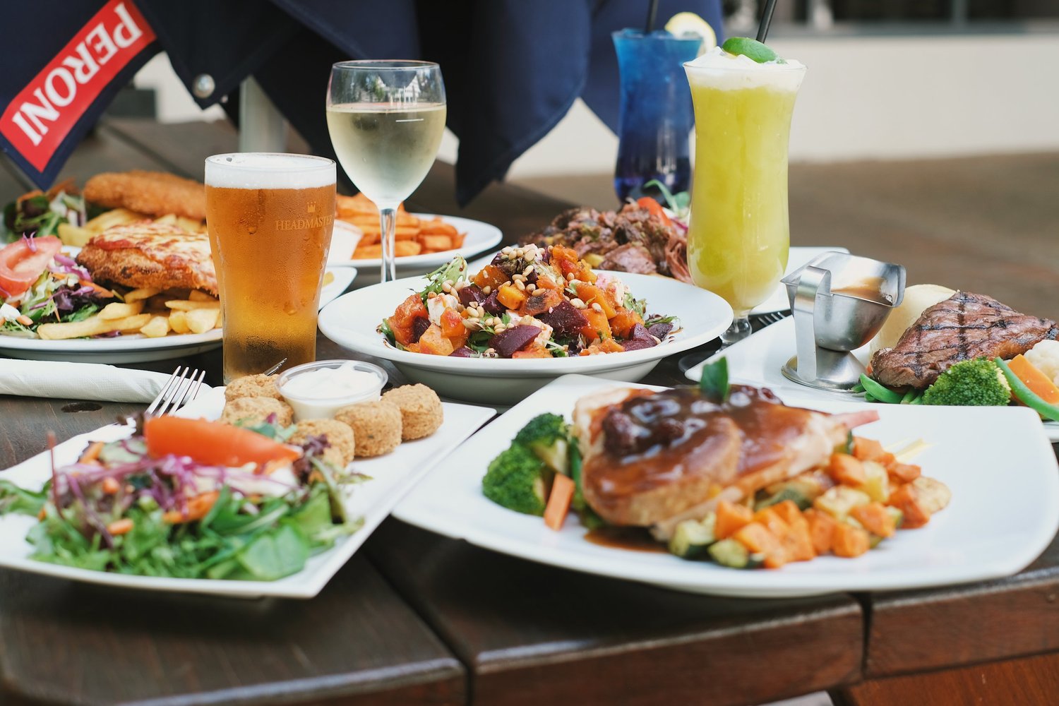 Eat & Drink — Hellenic Club