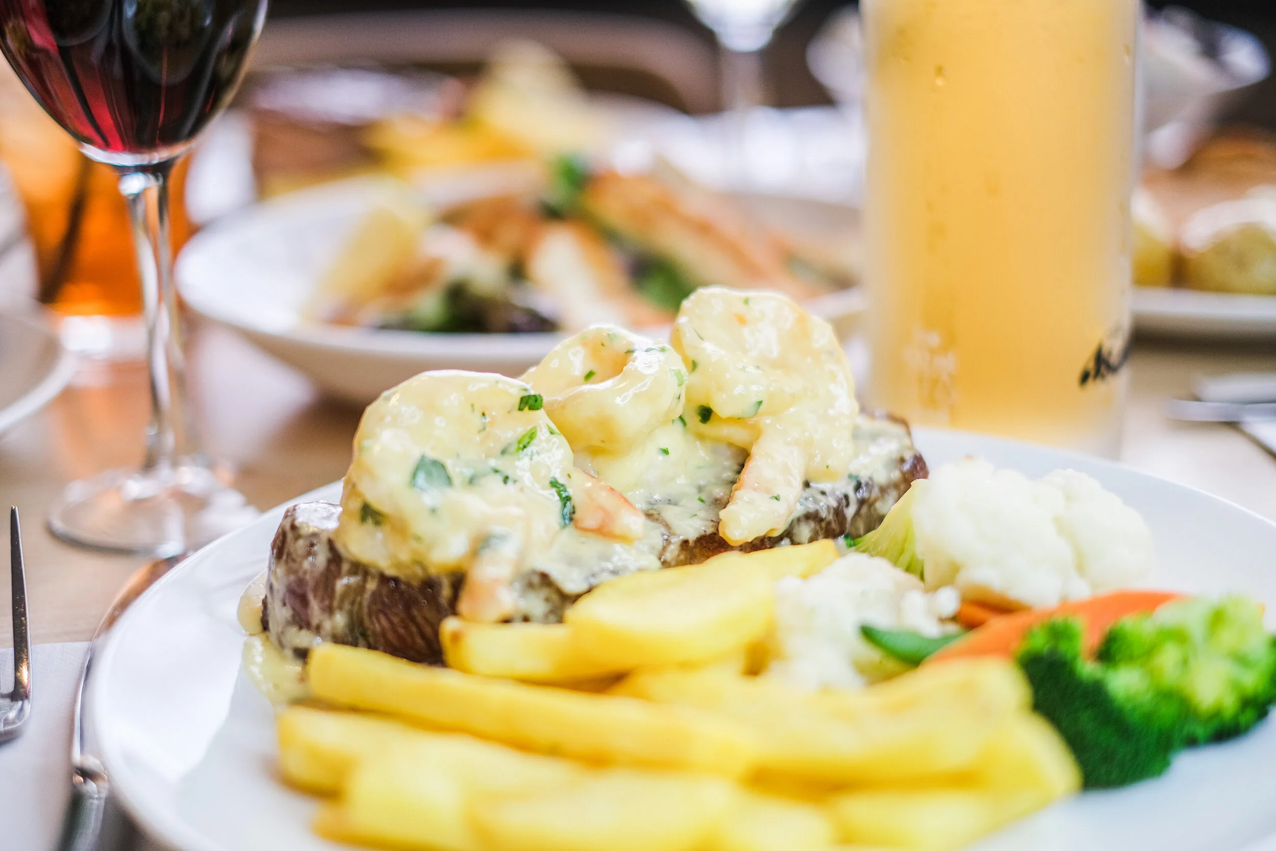 Woden Bistro — Hellenic Club