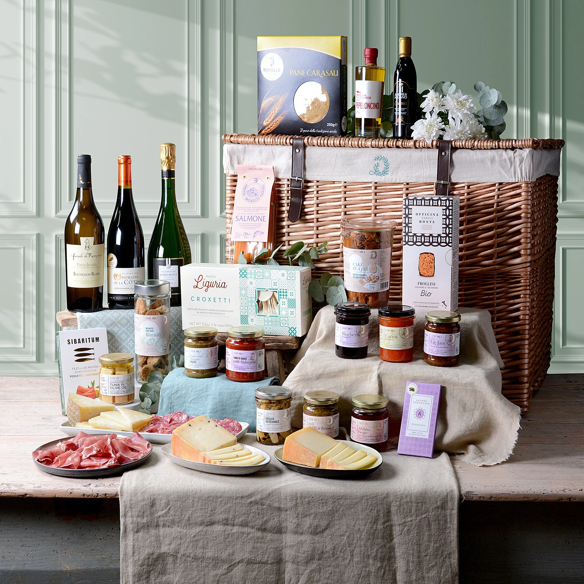 Hampers & Gifts — Delicario