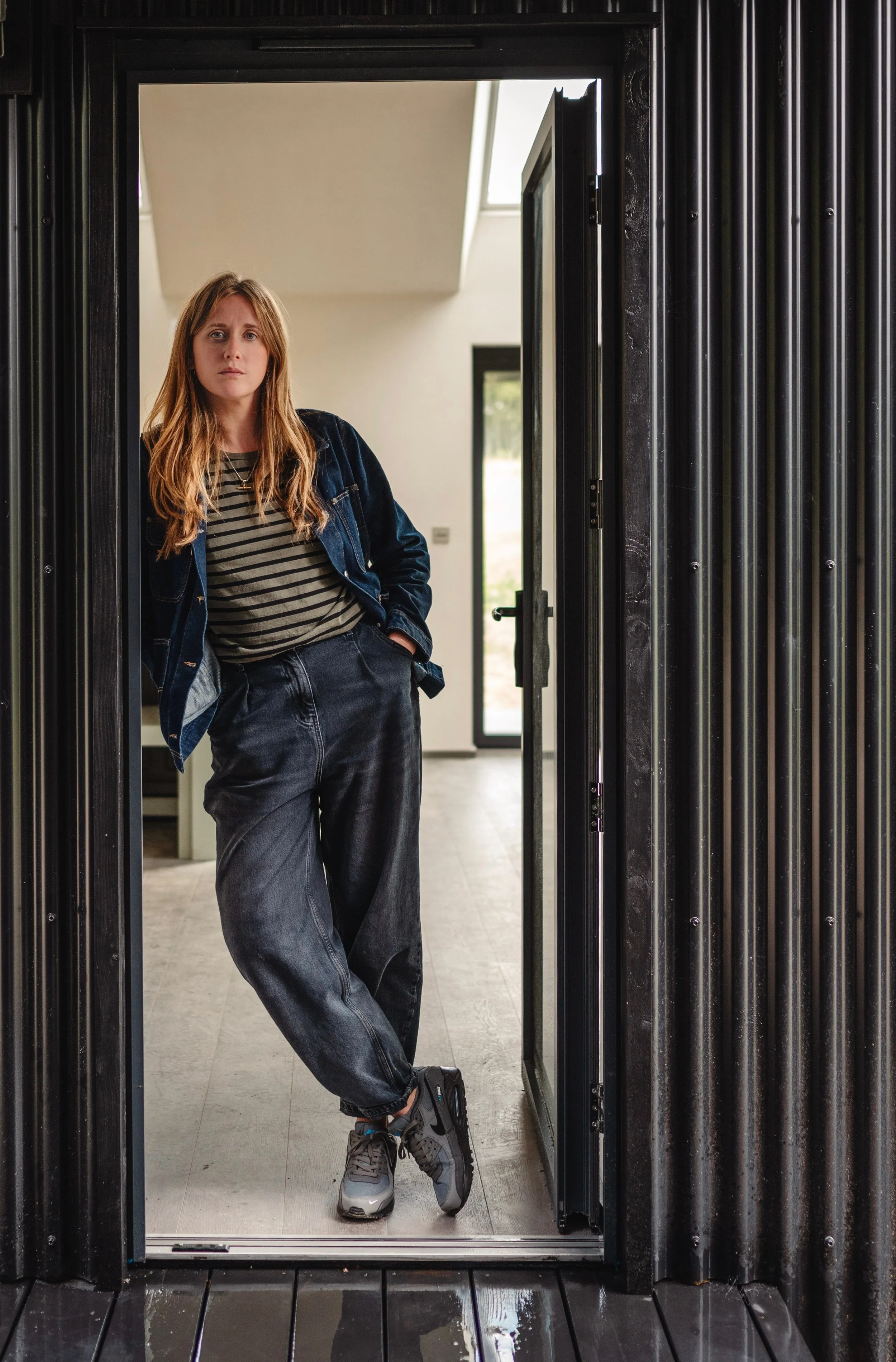 ABOUT — Kate L'Estrange