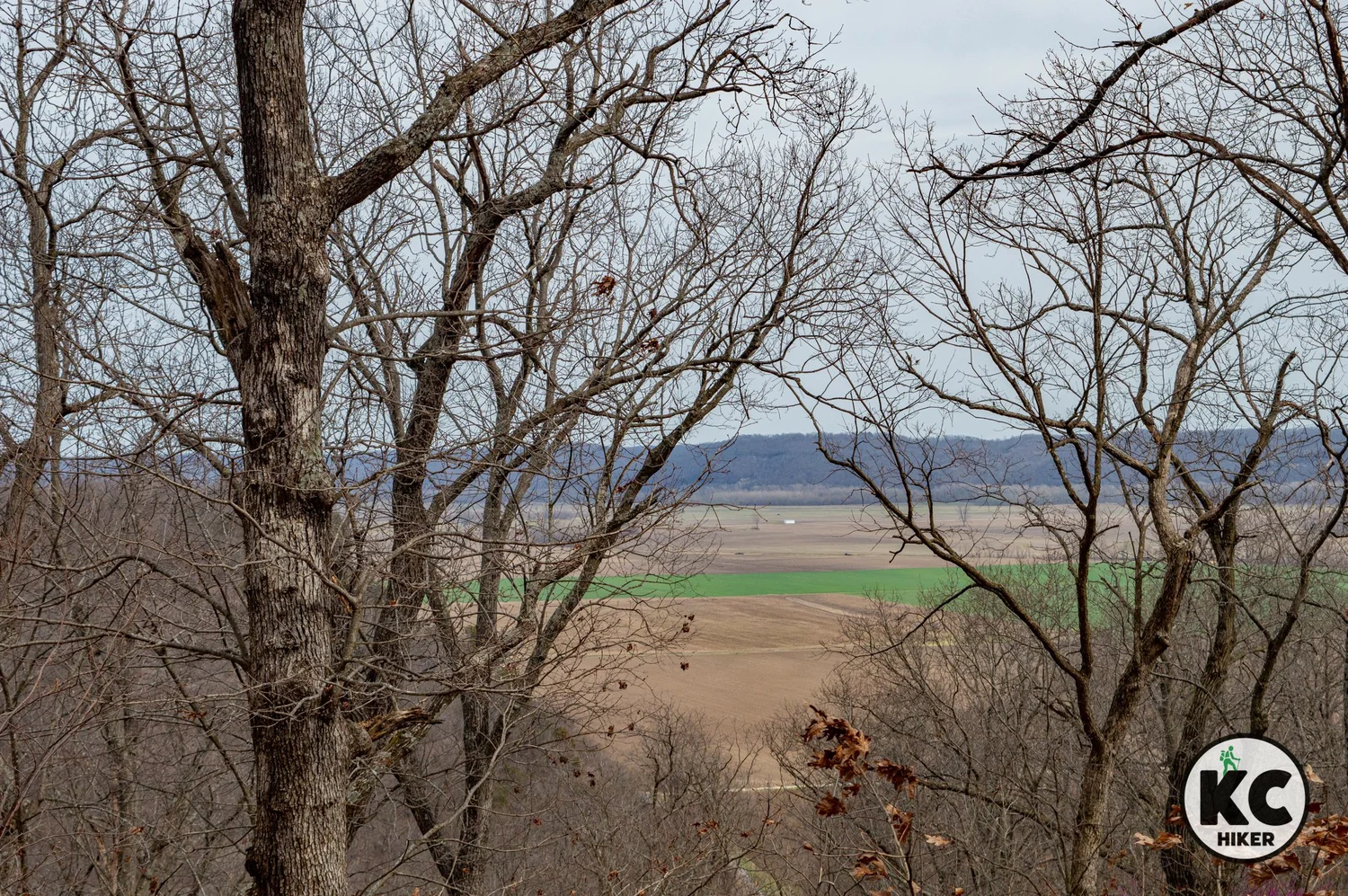 Grand Bluffs rise 300-feet above mid-Missouri - KC Hiker