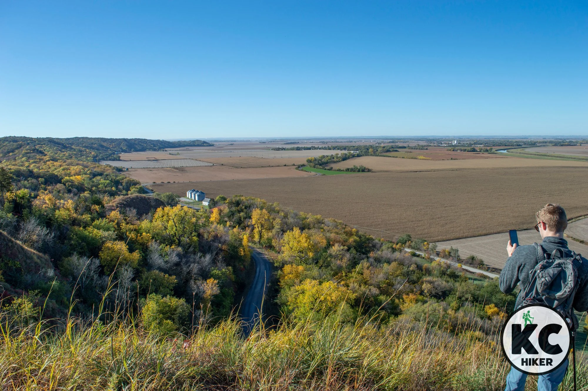 Brent’s Trail rises high above the plains of western Iowa - KC Hiker