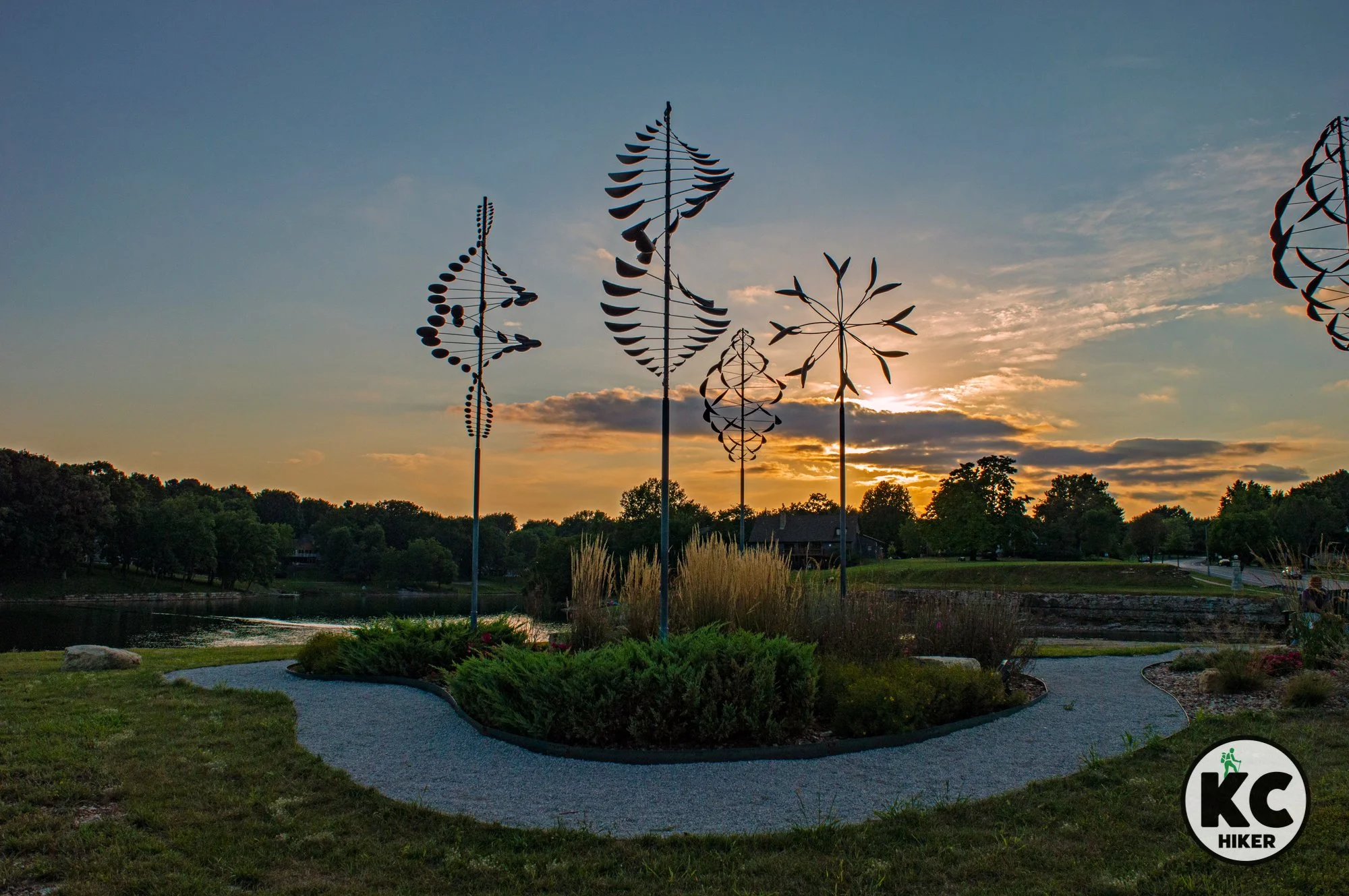 This suburban walk wows with water and wildlife - KC Hiker