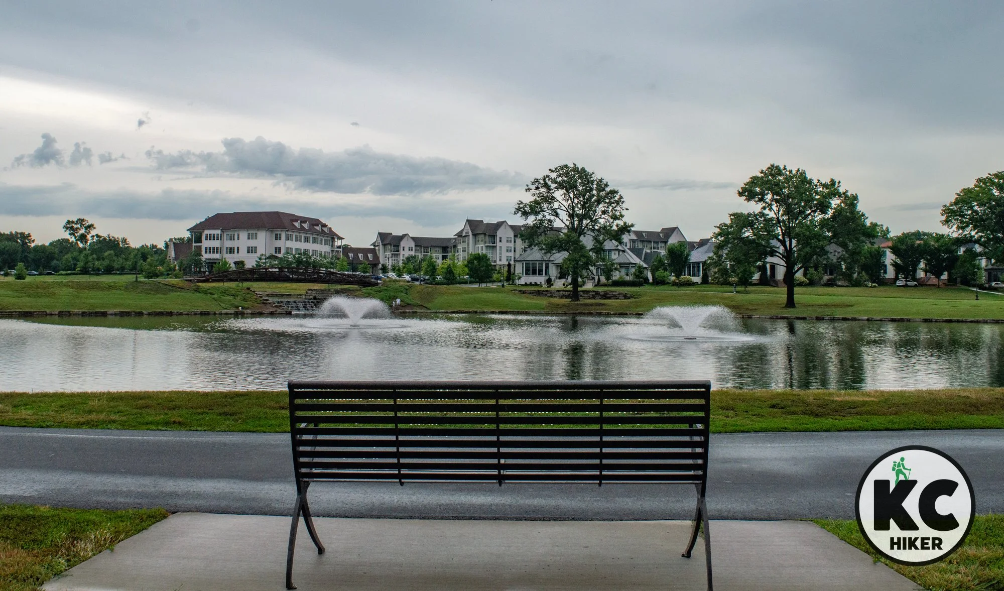 Meadowbrook Park offers 80 acres of suburban splendor - KC Hiker