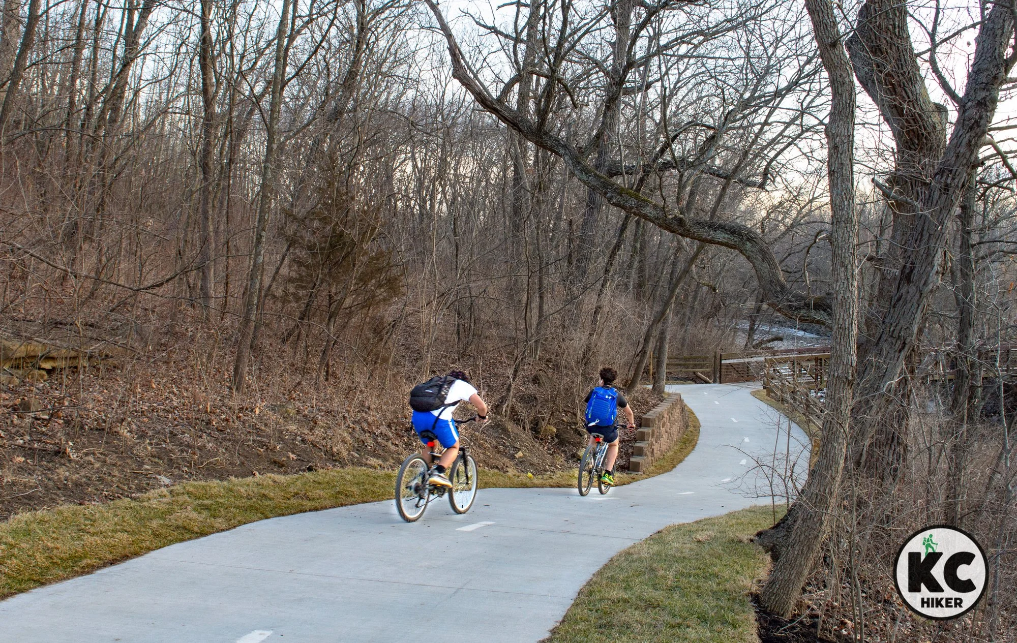 Tomahawk Creek Trail: 12 miles of suburban splendor - KC Hiker