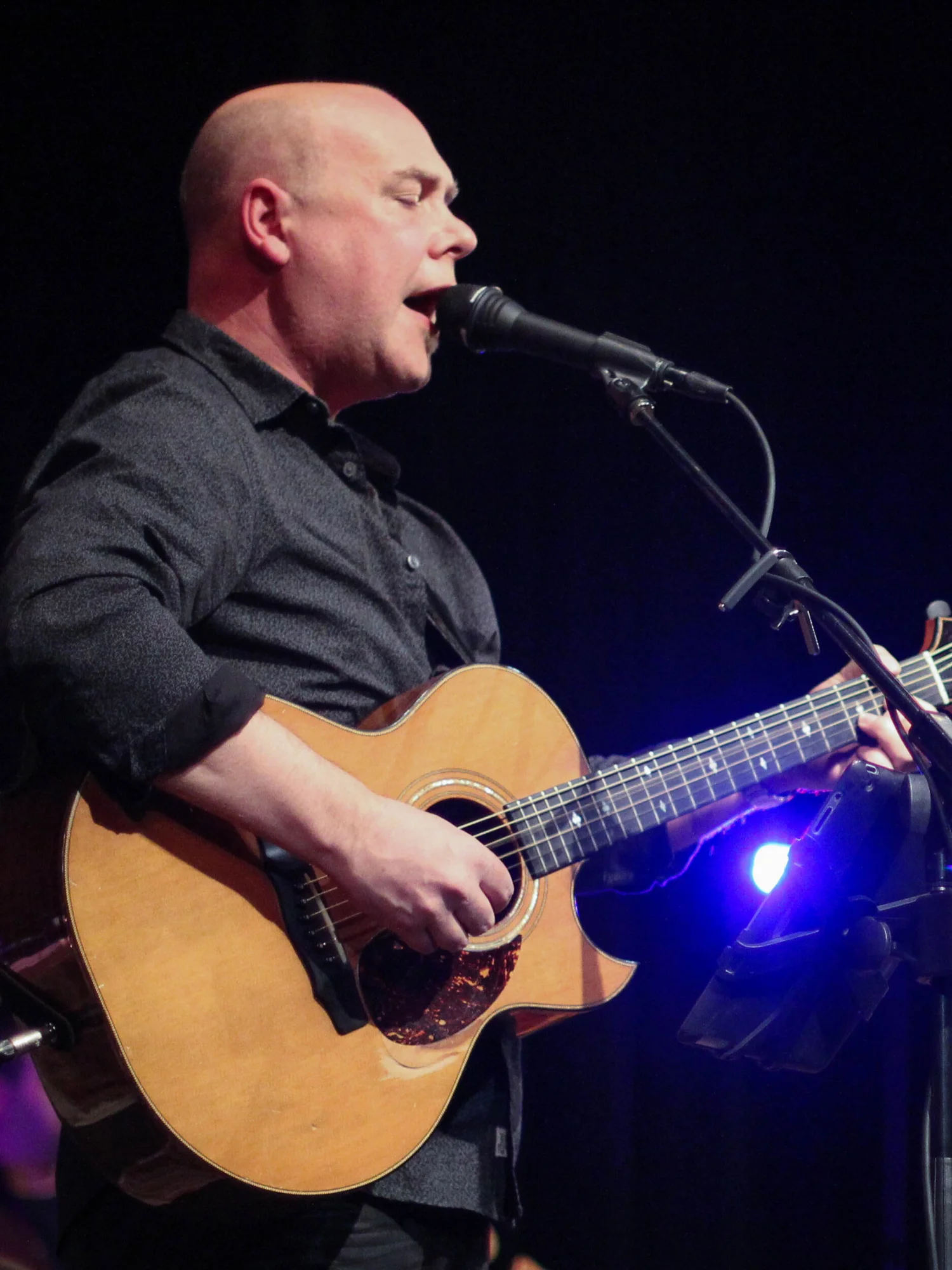 Bio — Brian Doerksen
