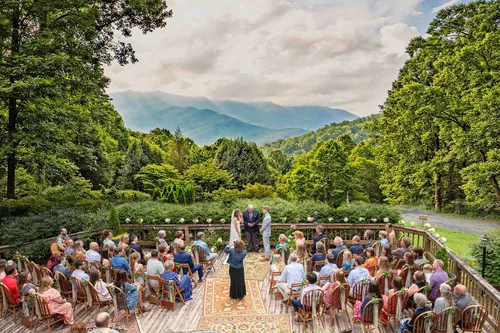 Retreat Centers North Carolina — Mount Mitchell Eco Retreat