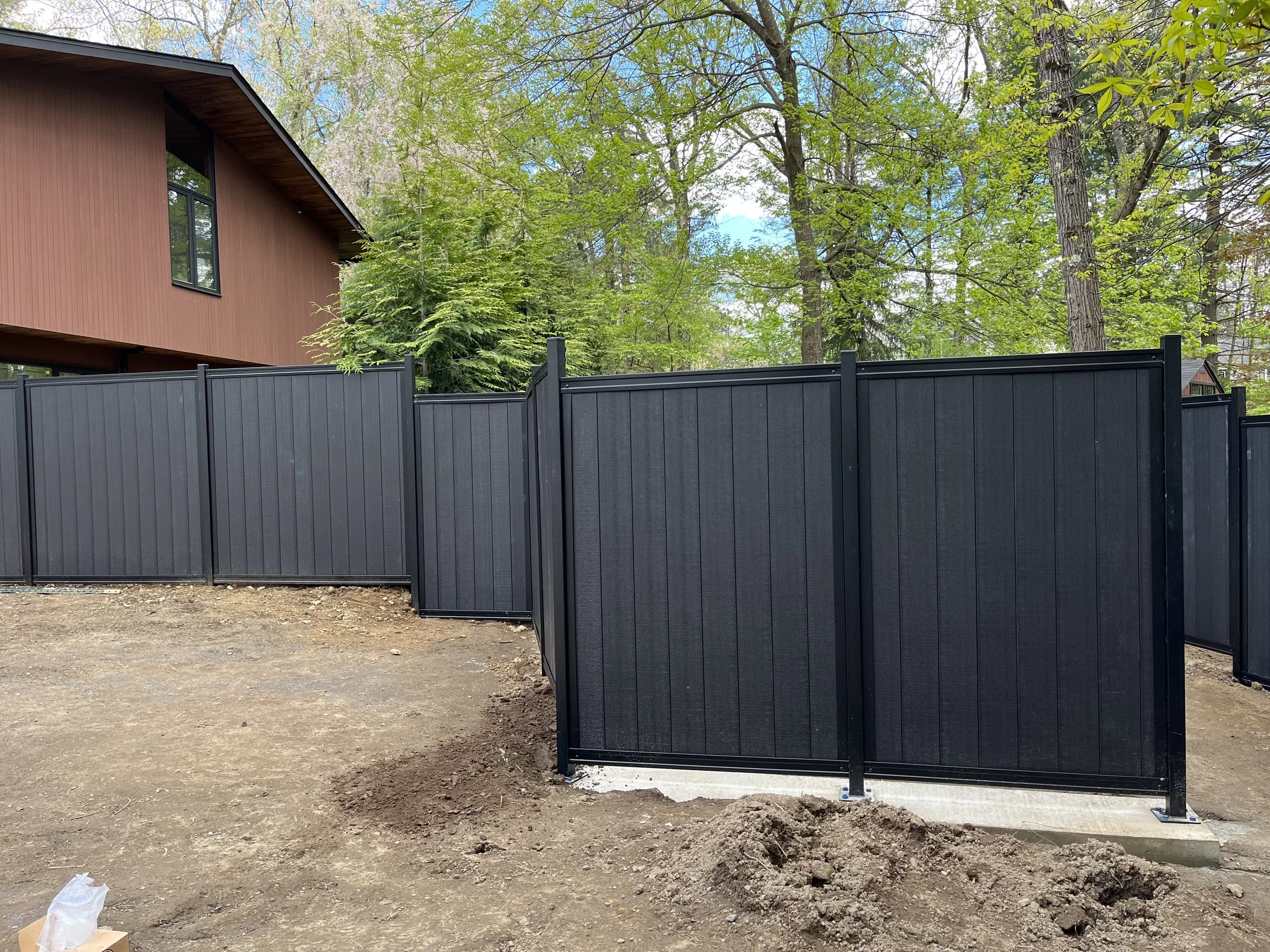 Composite Contemporary Fencing — Contractors Choice Fence Supply