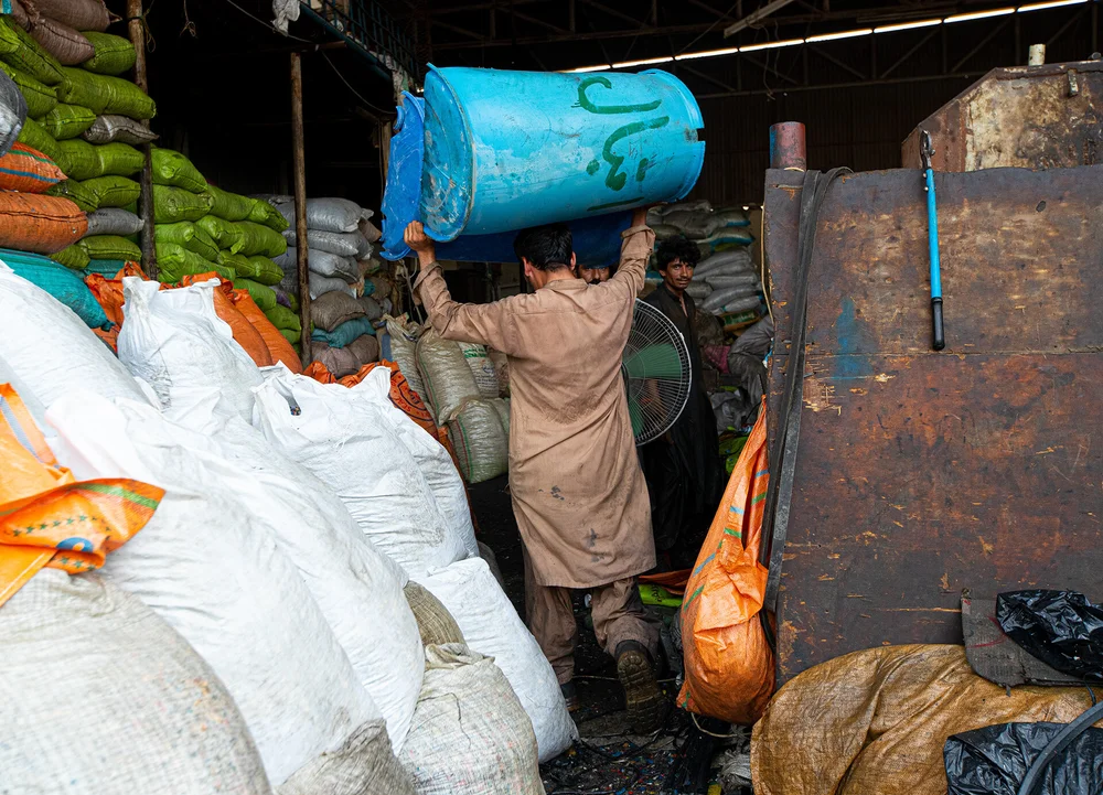 Labor: A Photo Series | Postscript Magazine