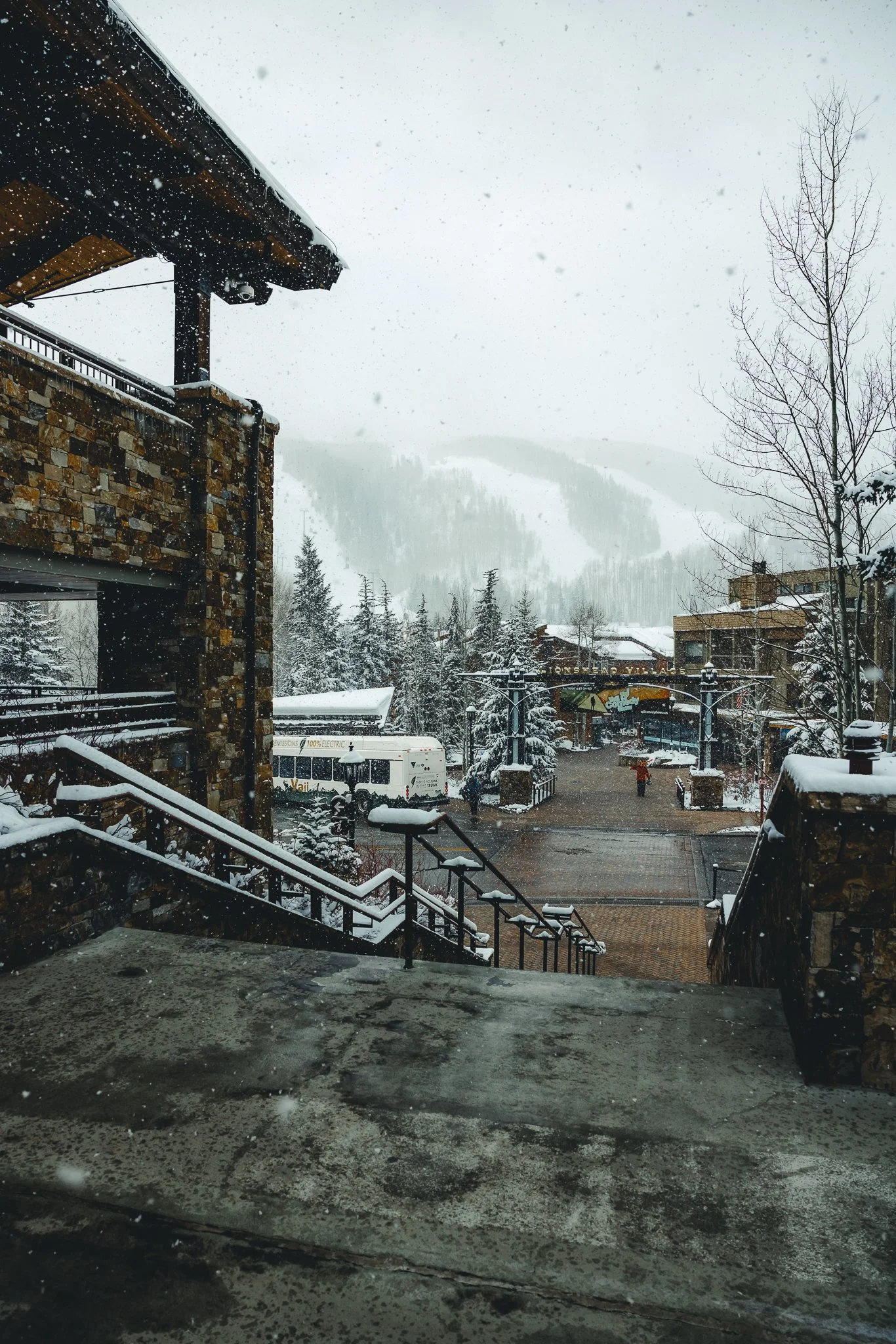 Taking a Ski or Snowboard trip to Vail Colorado, Everything you should ...