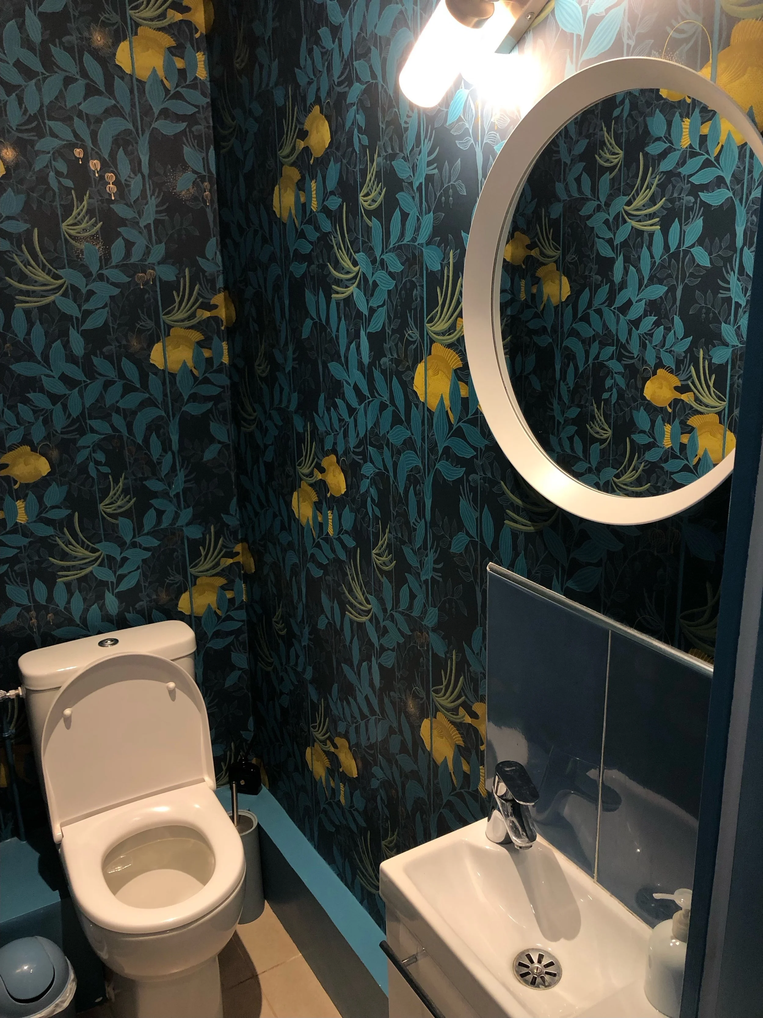 How To Decorate Your Powder Room — Blue Sparks - Parisian Interior Design