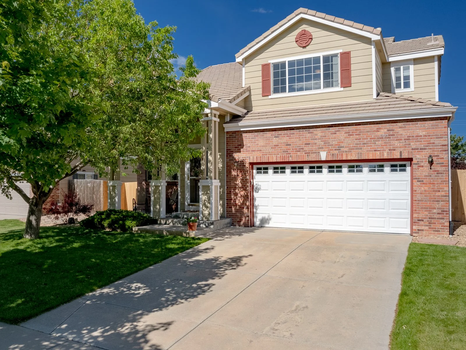 2507 S Andes Circle — Lefties Lens