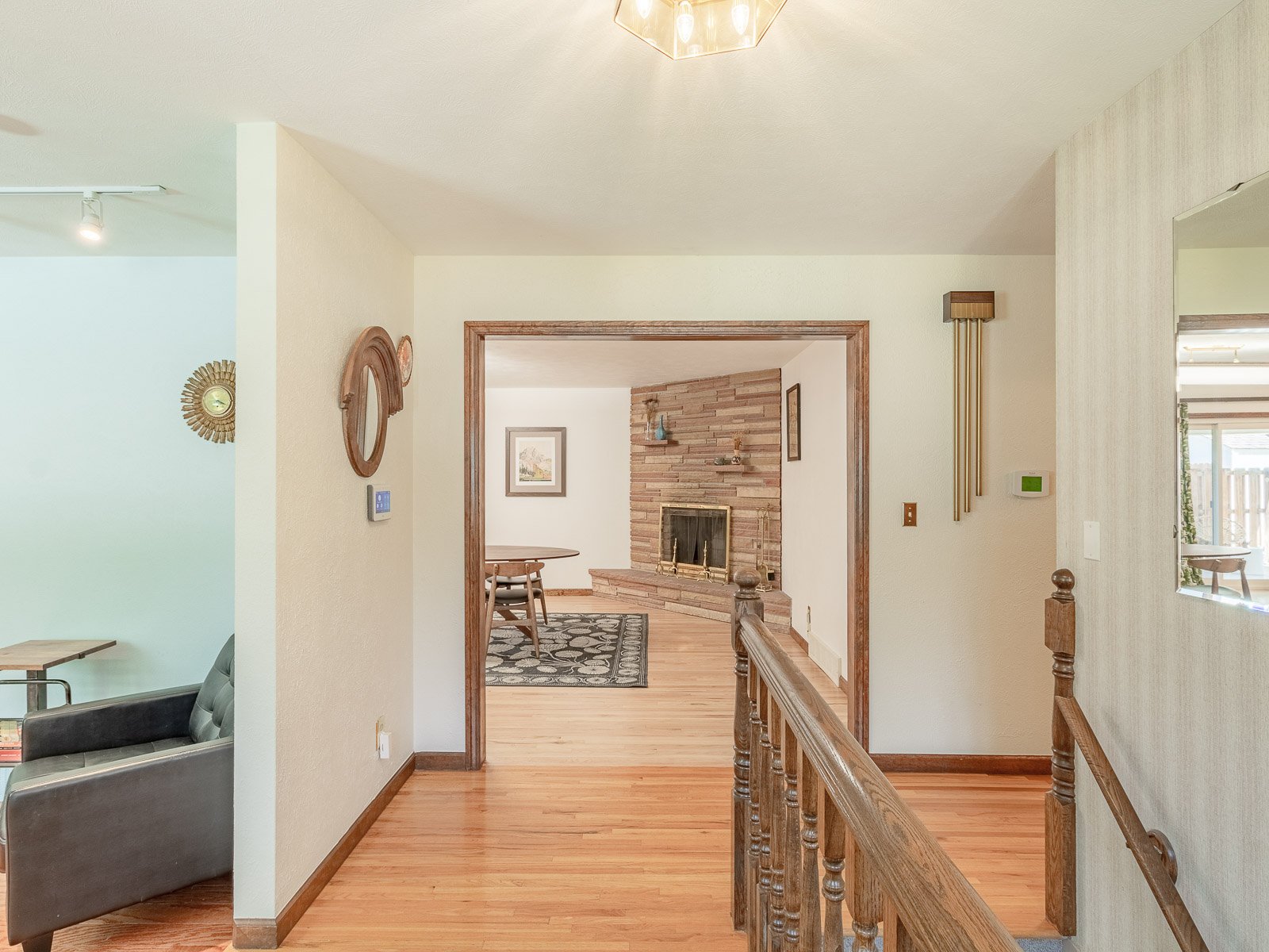 2155 Union Drive — Lefties Lens