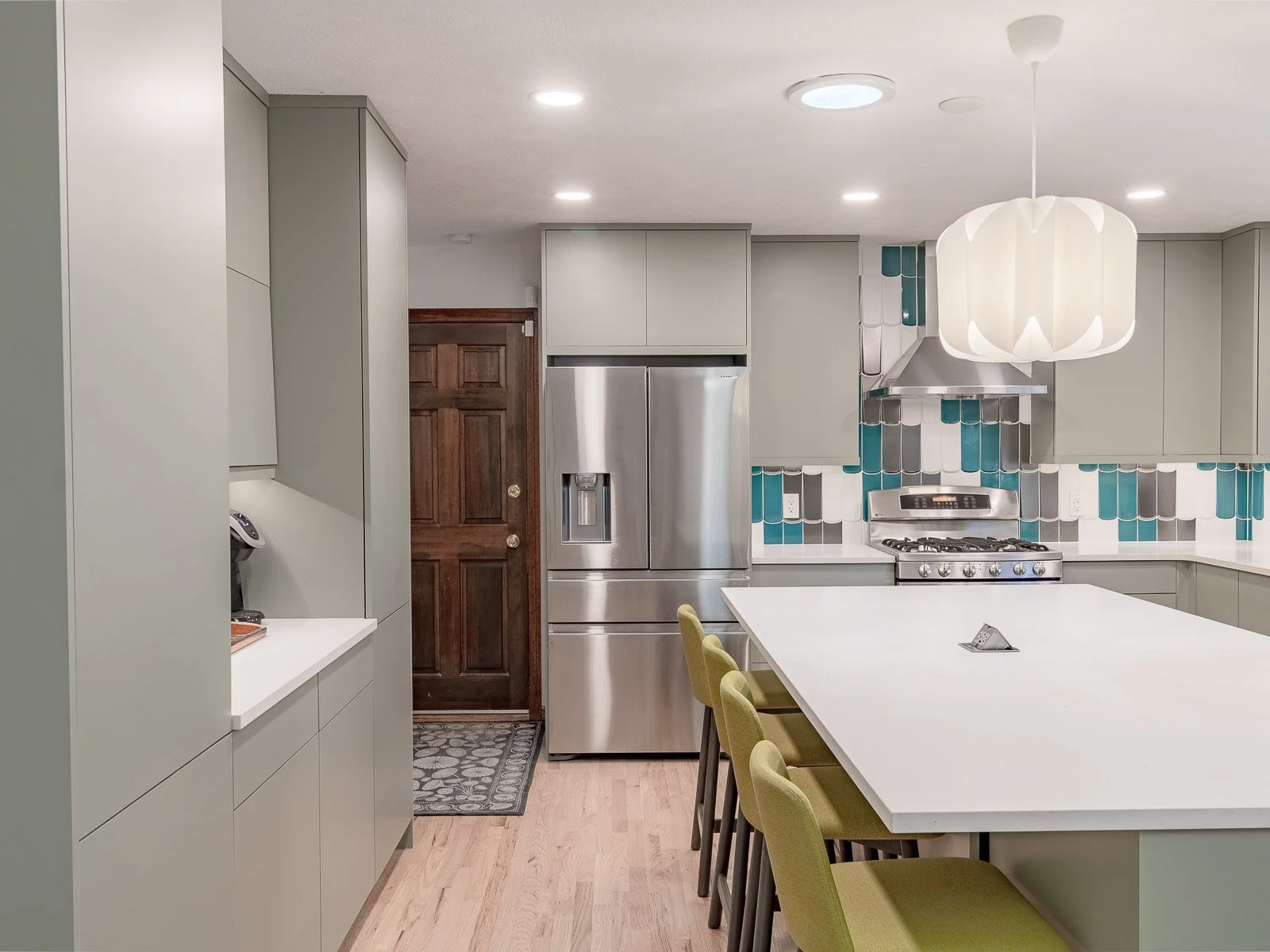 2155 Union Drive — Lefties Lens