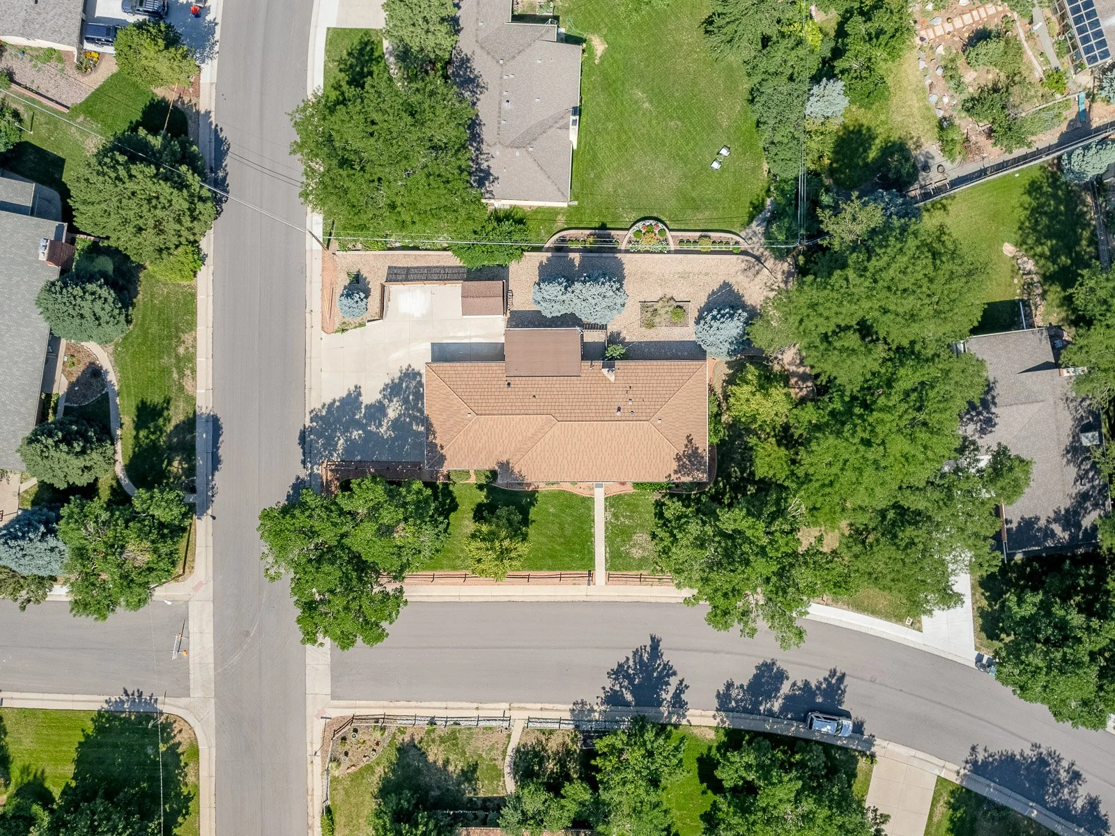 2155 Union Drive — Lefties Lens